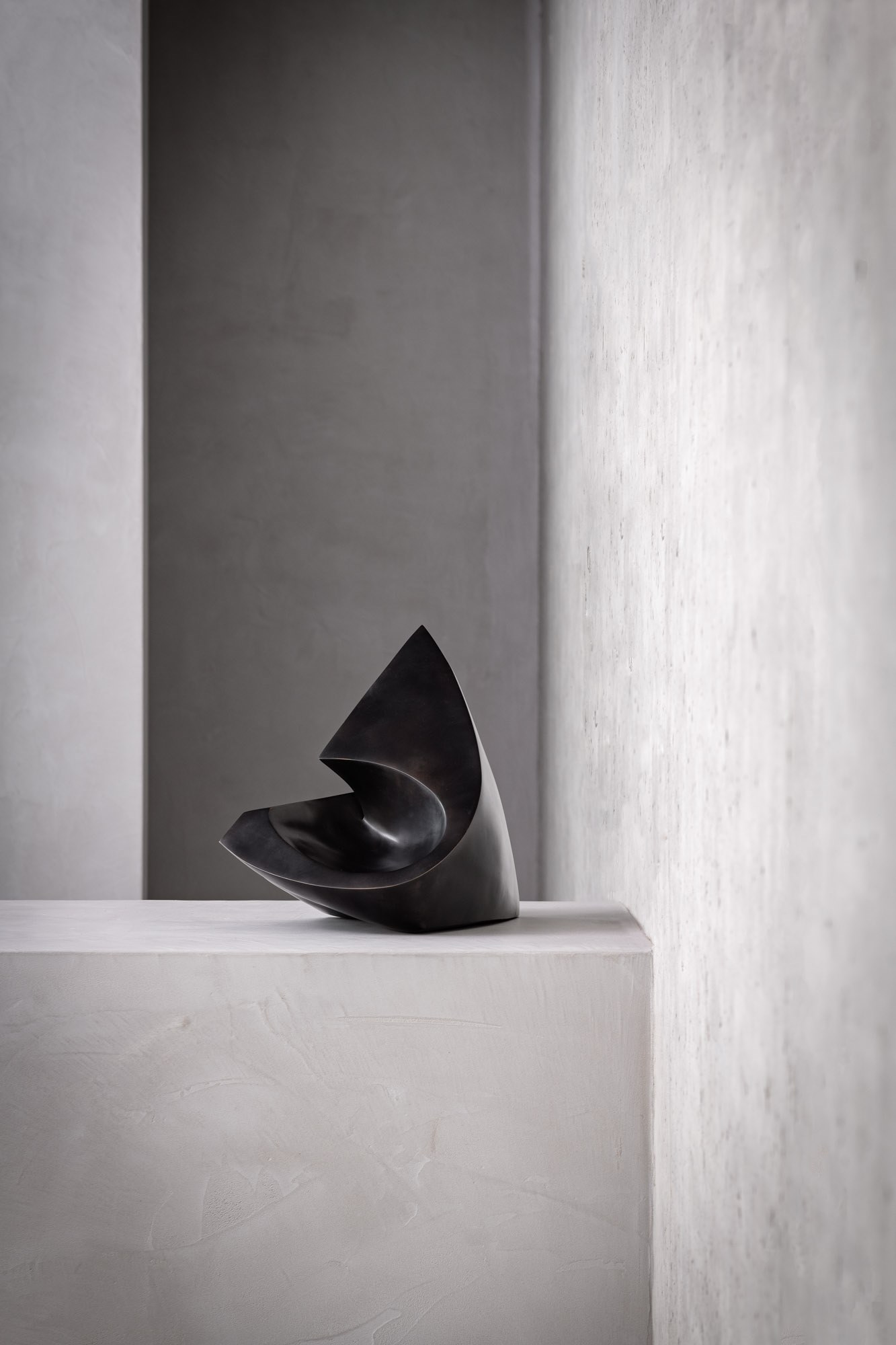 HOLLOW SPHERE Scultura in bronzo By Gardeco | design Kris Demuelenaere