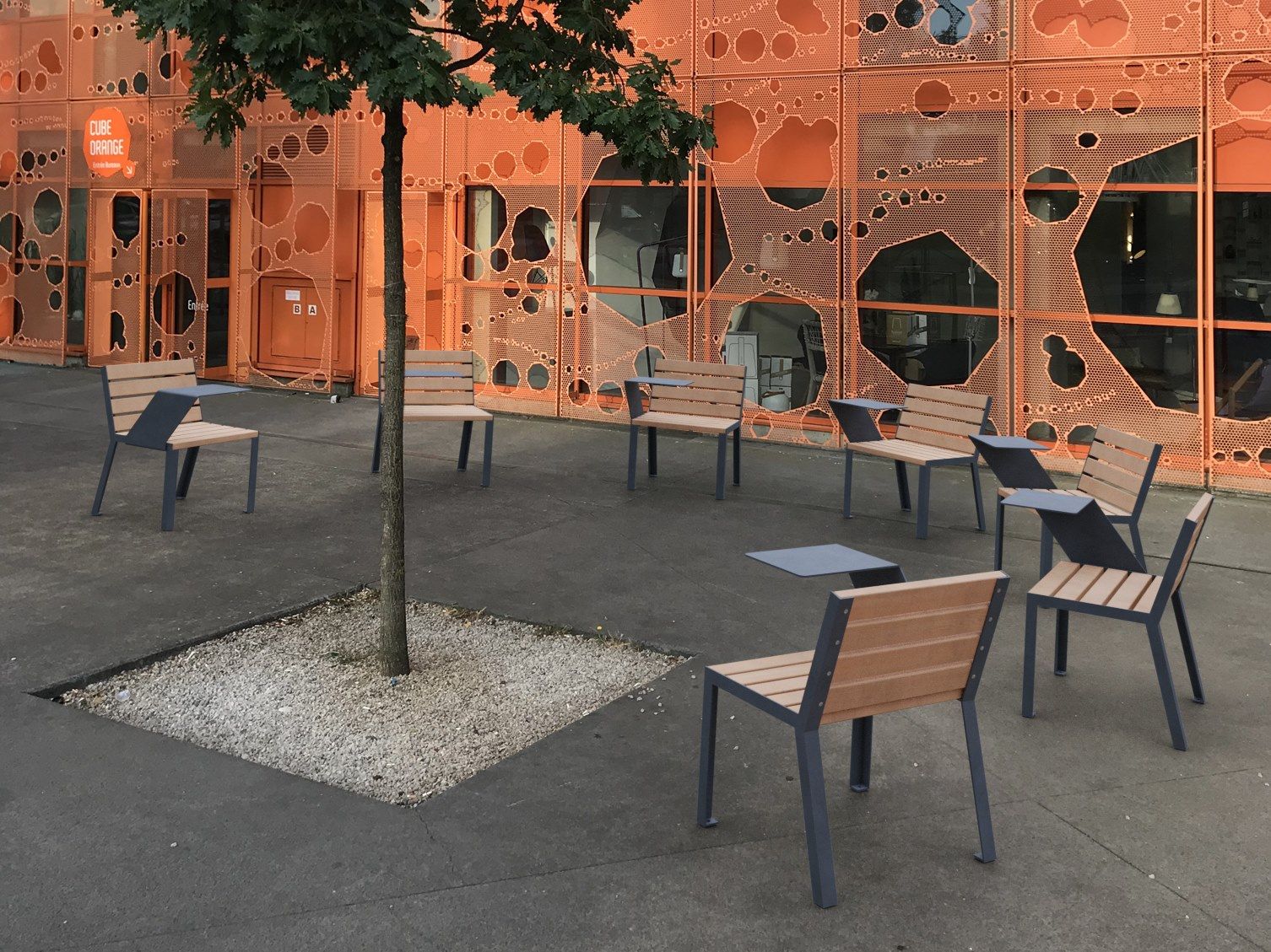 HOP HOP Steel and wood outdoor chair By miramondo