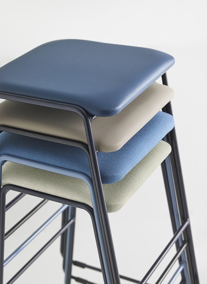 HUG 12 TA Stool By Mobboli