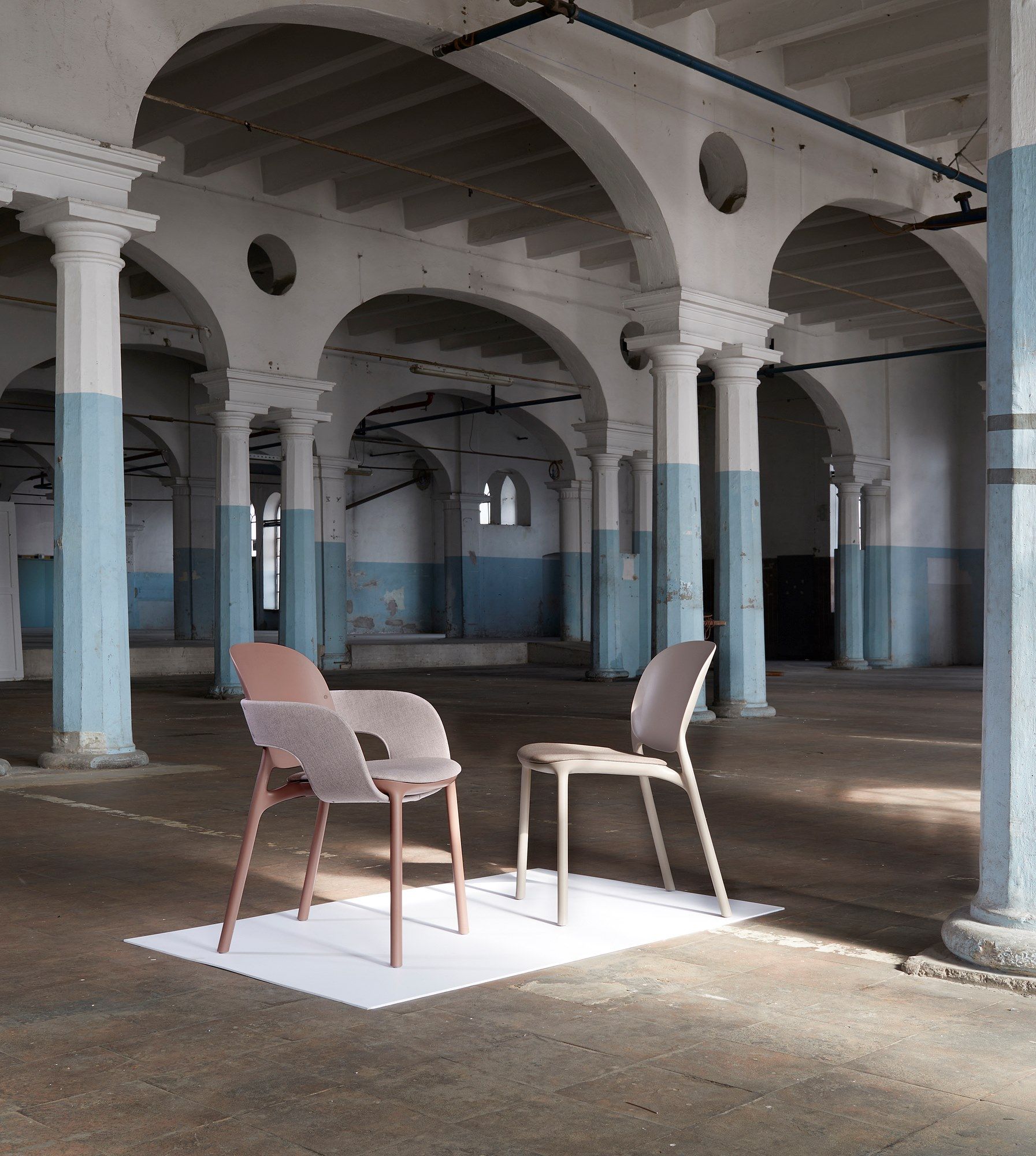 HUG Fabric chair with integrated cushion By SCAB DESIGN | design ...