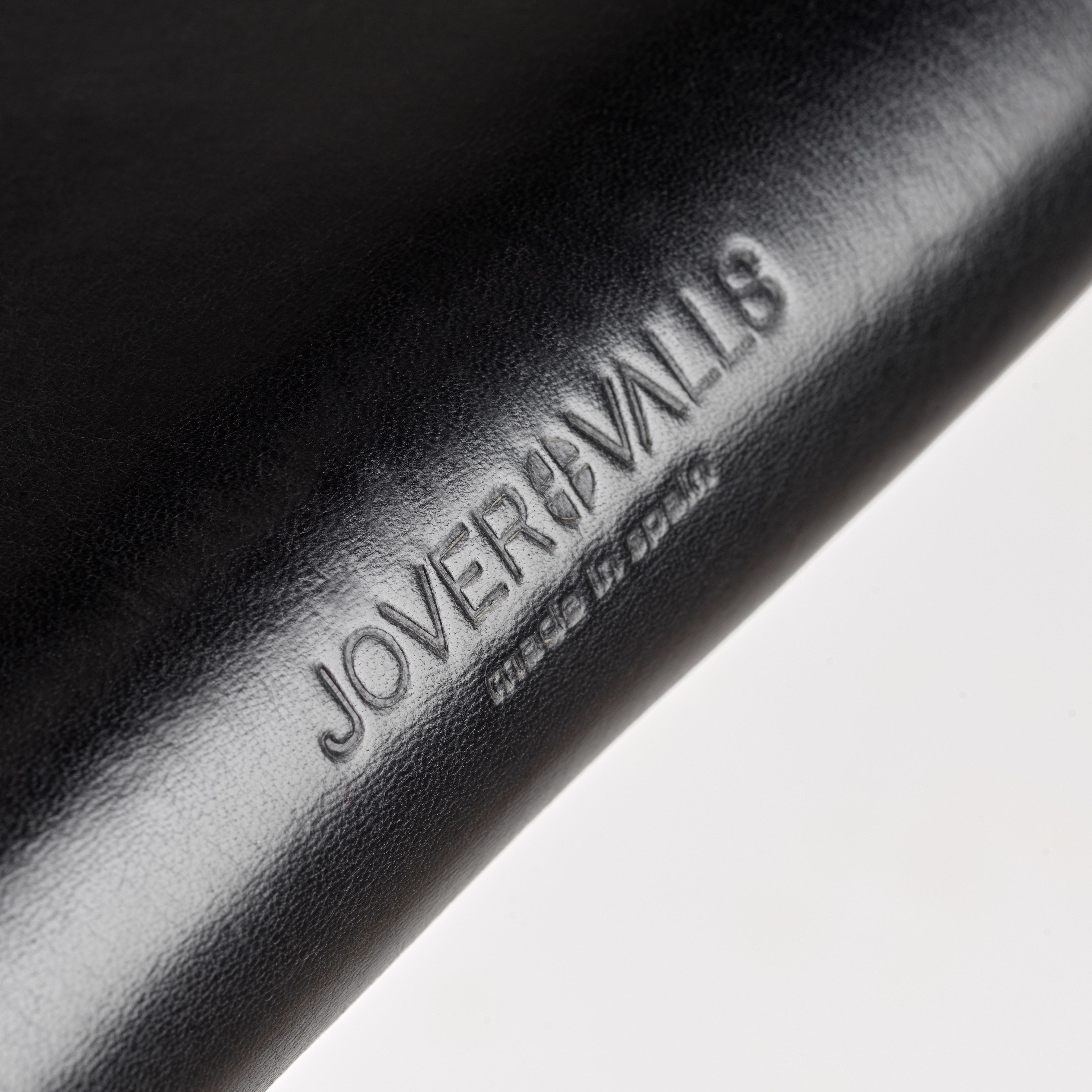 HUG BAR STOOL | Stool with back High tanned leather and steel stool ...