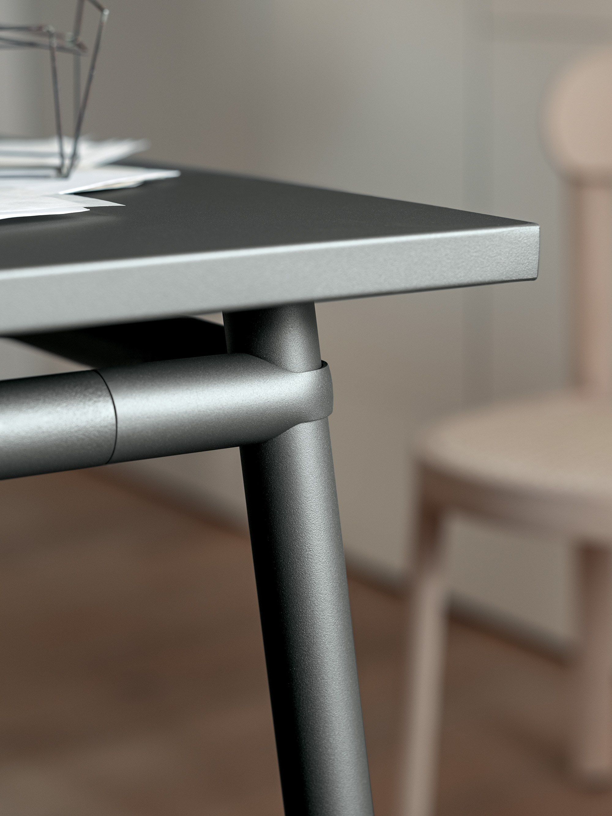 HUG | Rectangular table By Fantin design Giulio Iacchetti