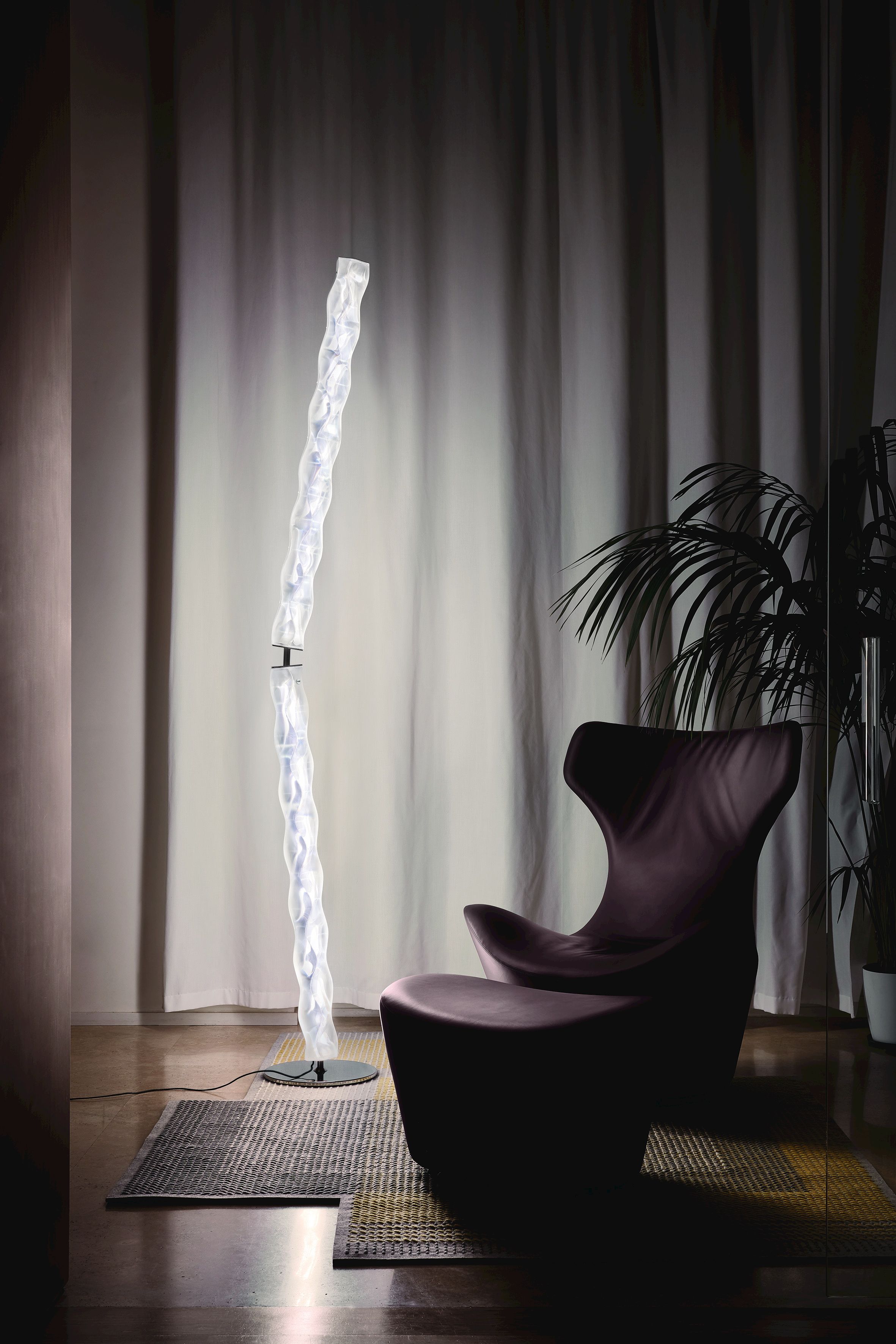 HUGO LED Lentiflex® floor lamp By Slamp