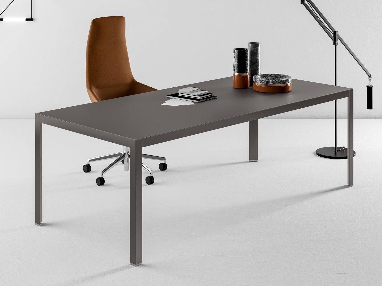 HYPE | Office desk By About Office