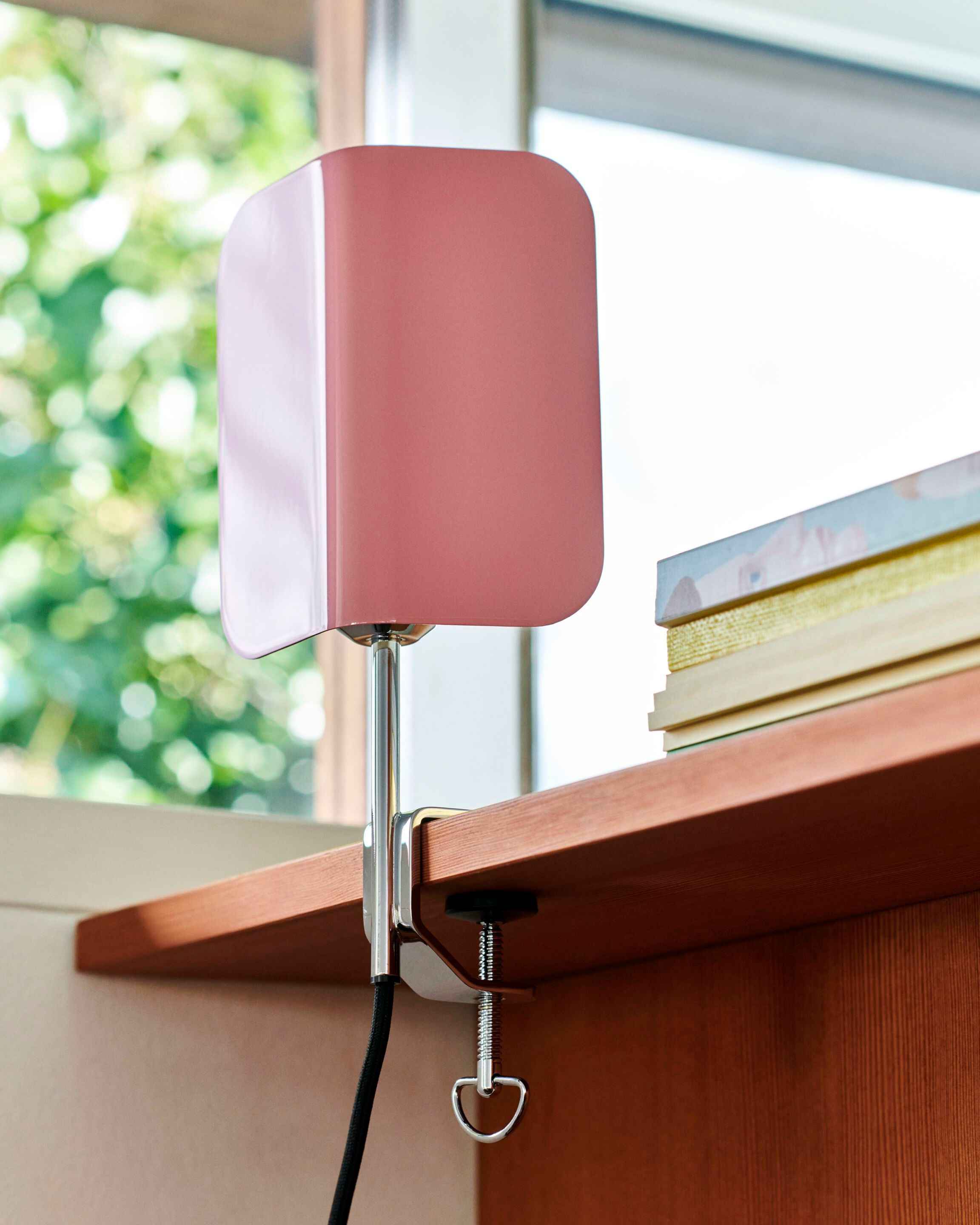 APEX CLIP Lampe de table By Hay