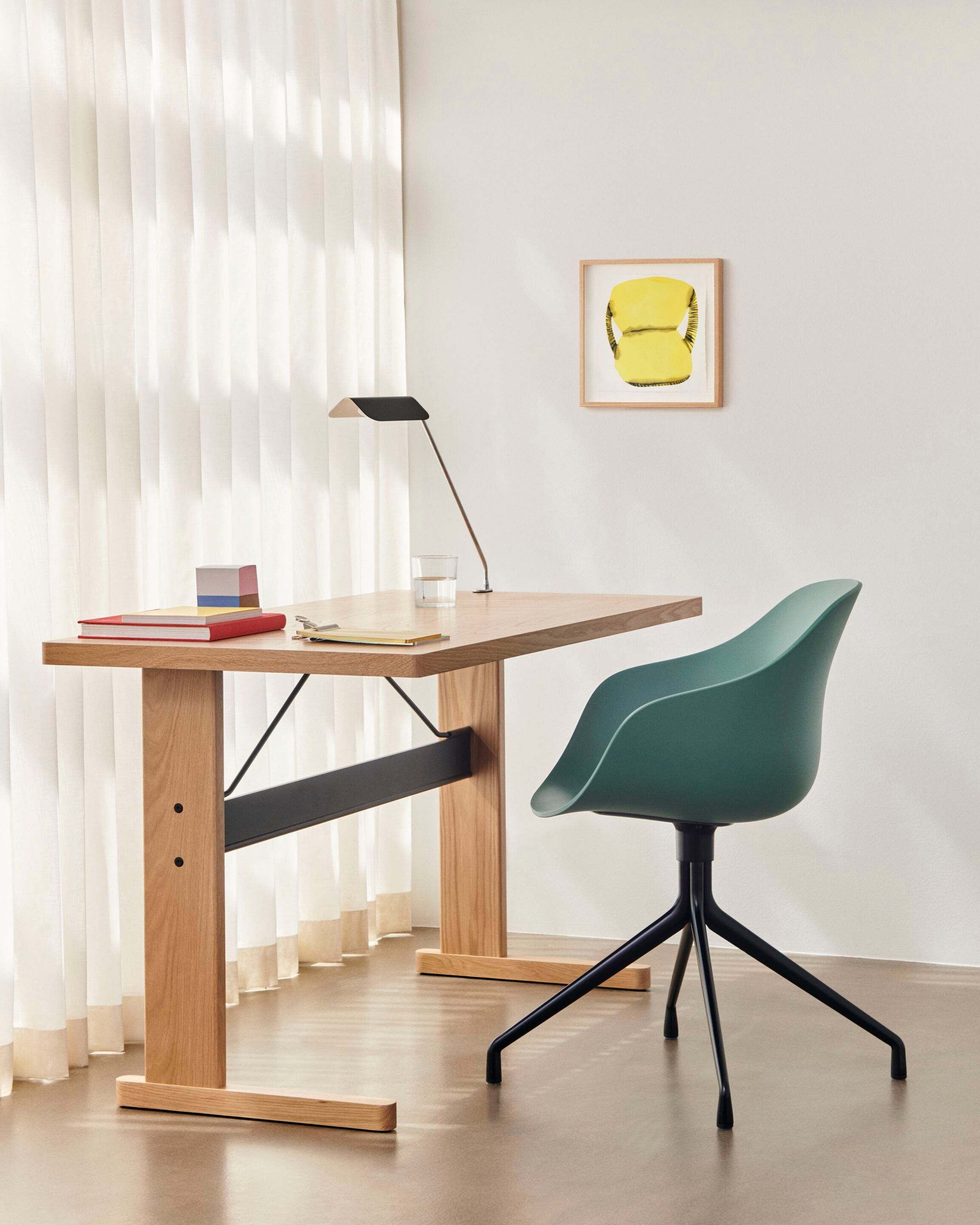 APEX DESK Table lamp By Hay