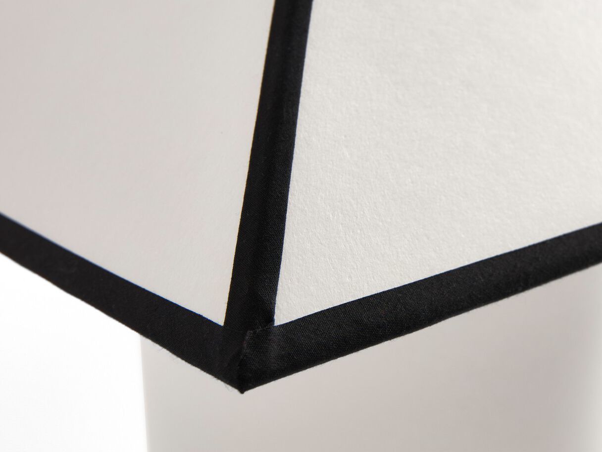 AVA PYRAMID Table lamp By Hay