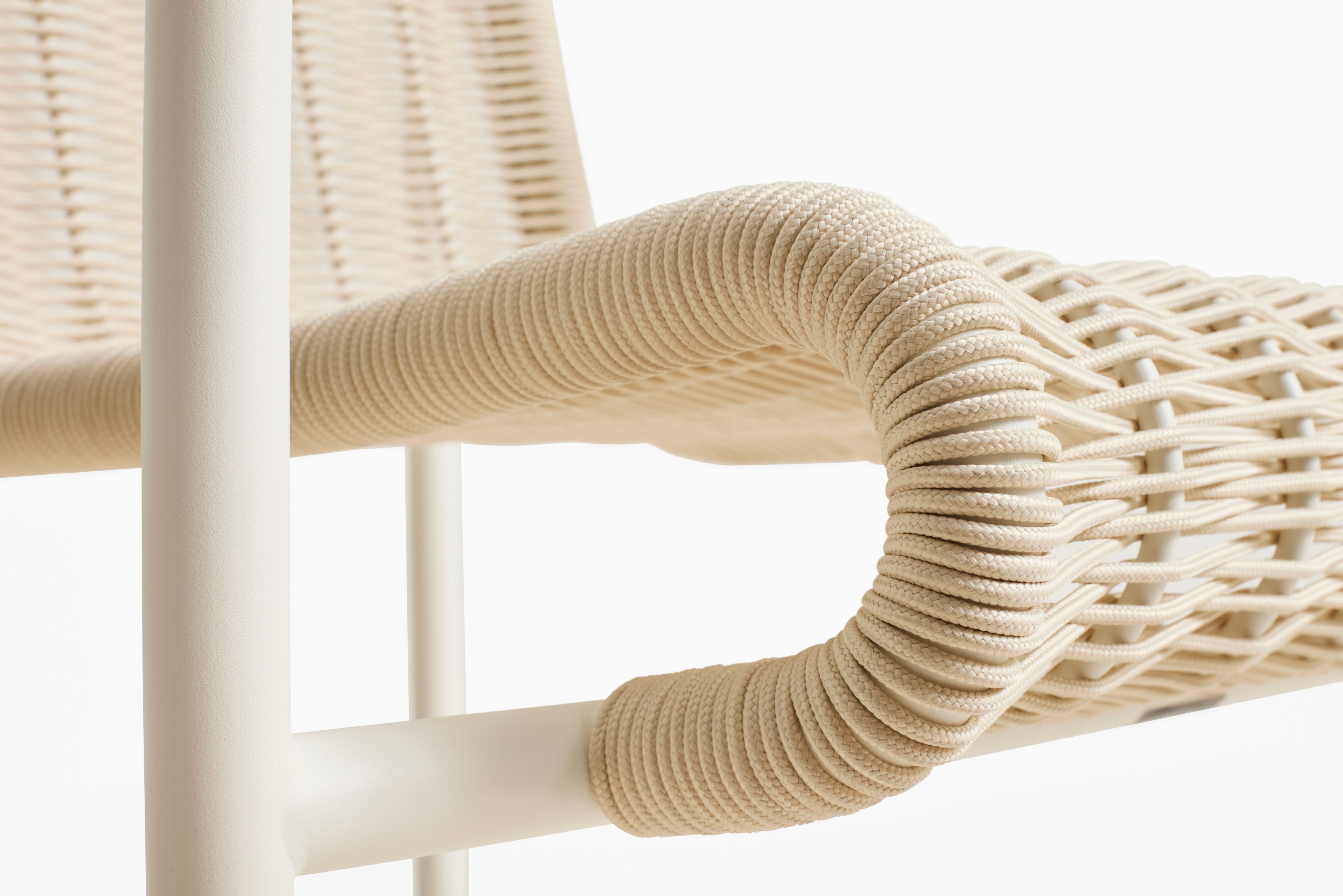 PALISSADE CORD Garden armchair with armrests By Hay | design Ronan ...