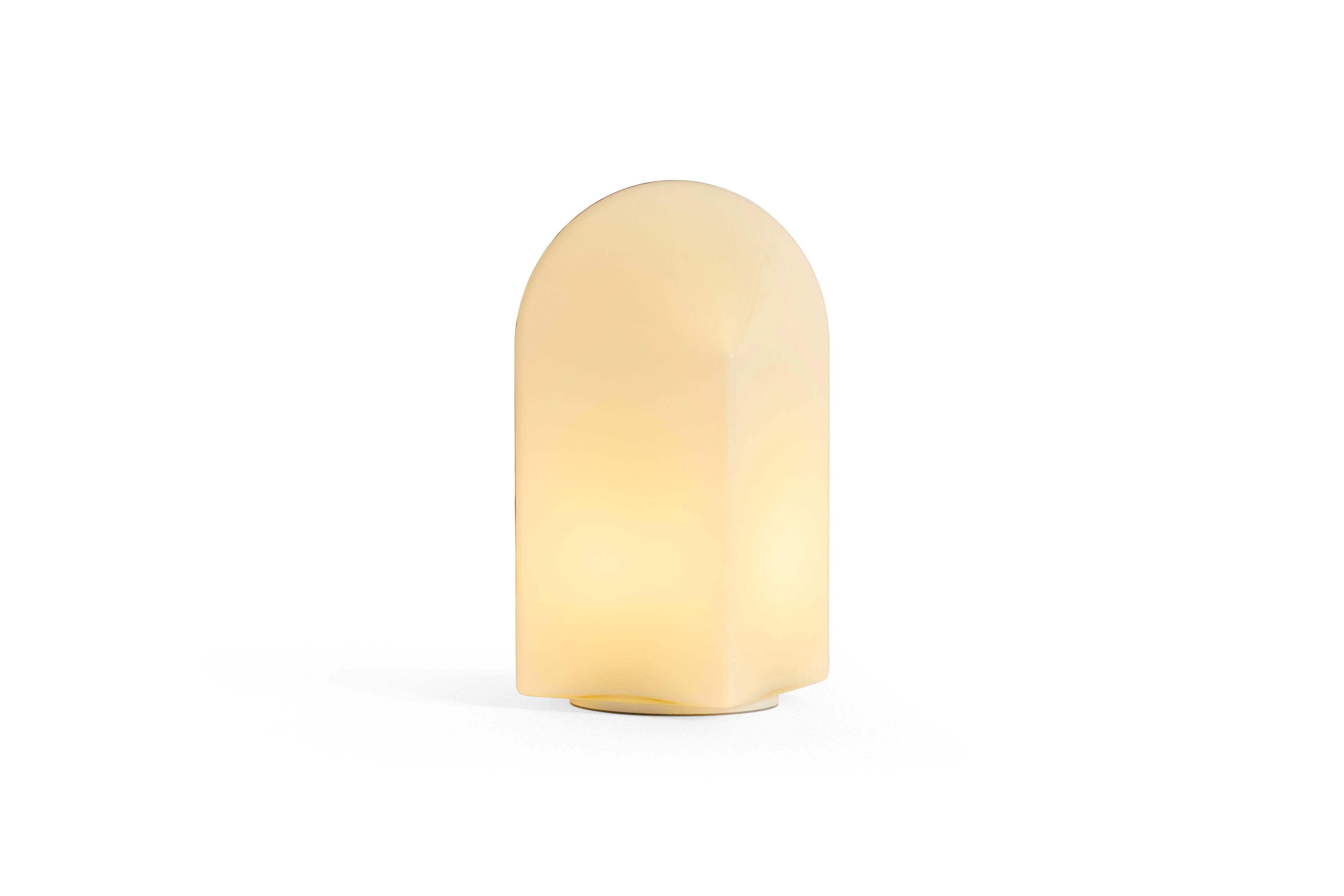 PARADE 台灯 By Hay | design Viola Heyn-Johnsen, Jonas Trampedach