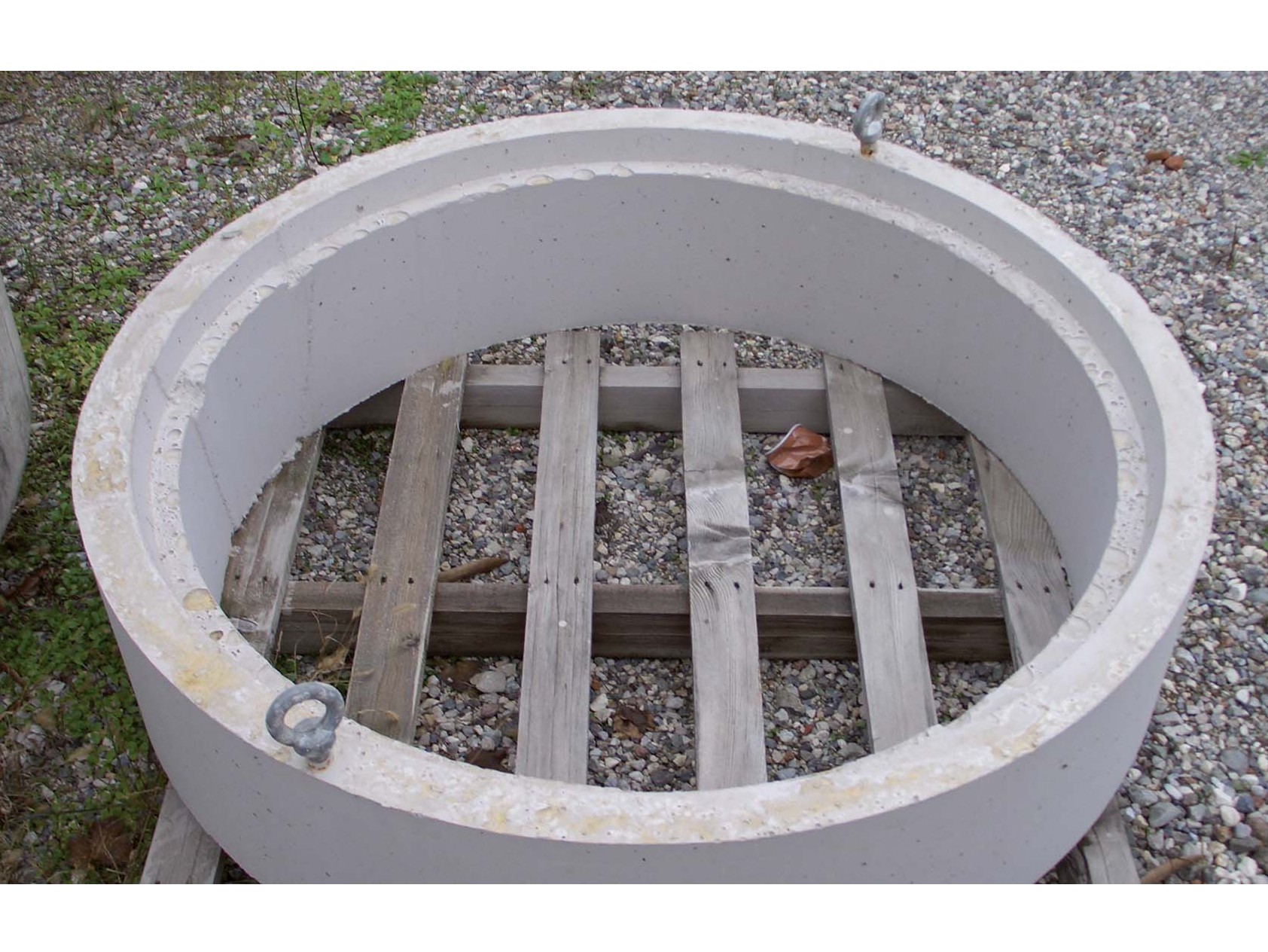 Height adjustment ring, round Depósito, cisterna e tanque para ...