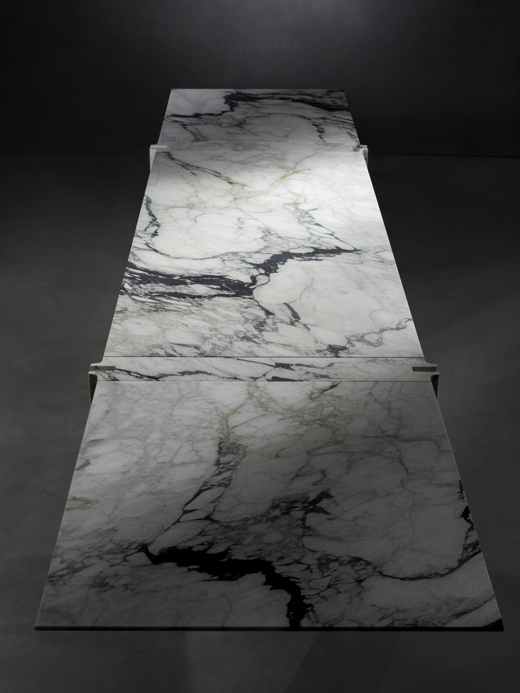 DIADEMA Table By Henge