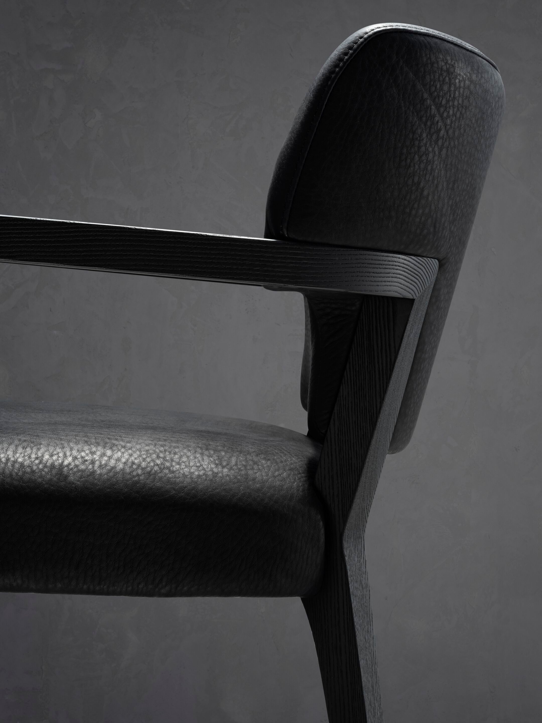 MANTIS Chair By Henge | design Ugo Cacciatori