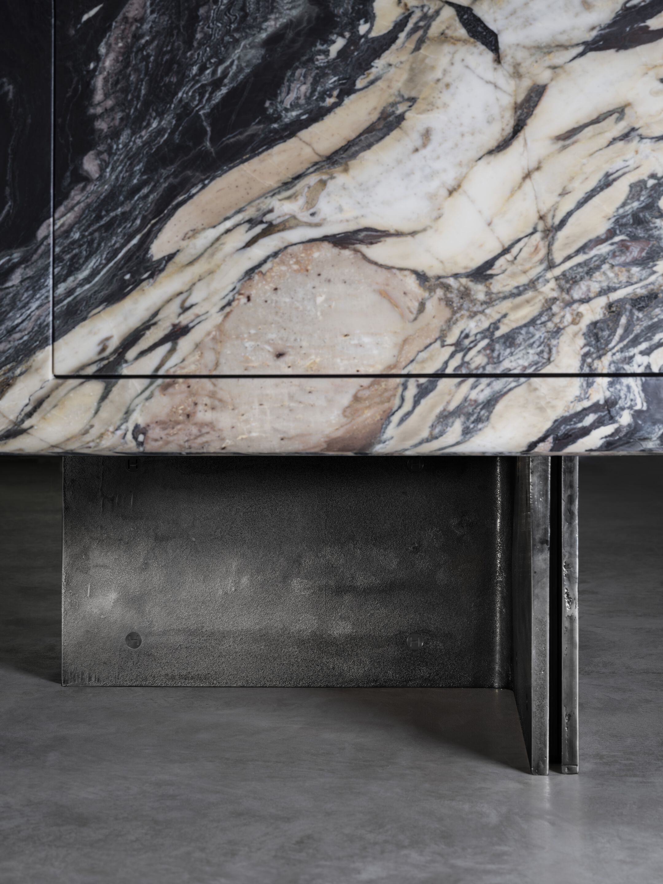 ONEON SUSPENDED Kitchen By Henge | design Massimo Castagna