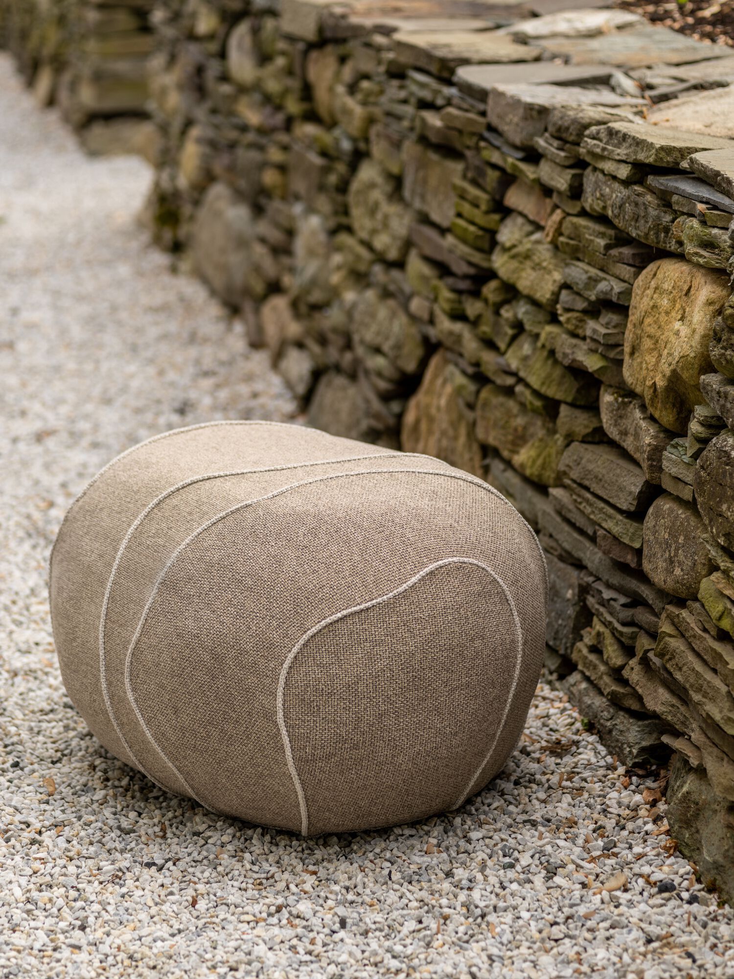 LES ENSEMBLIERS Garden pouf By Humble Nature