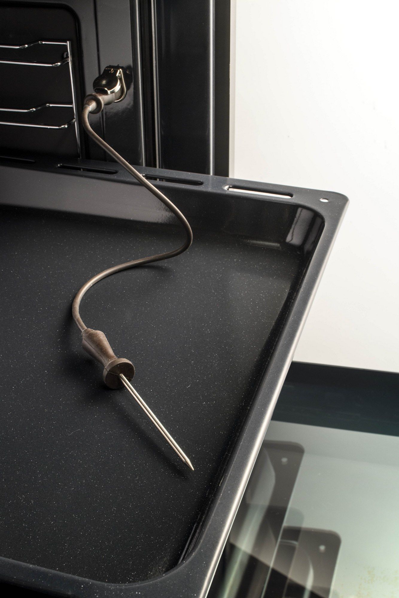 I-TOUCH - HWO60SM5T5BH Built-in electric touch screen oven By Haier