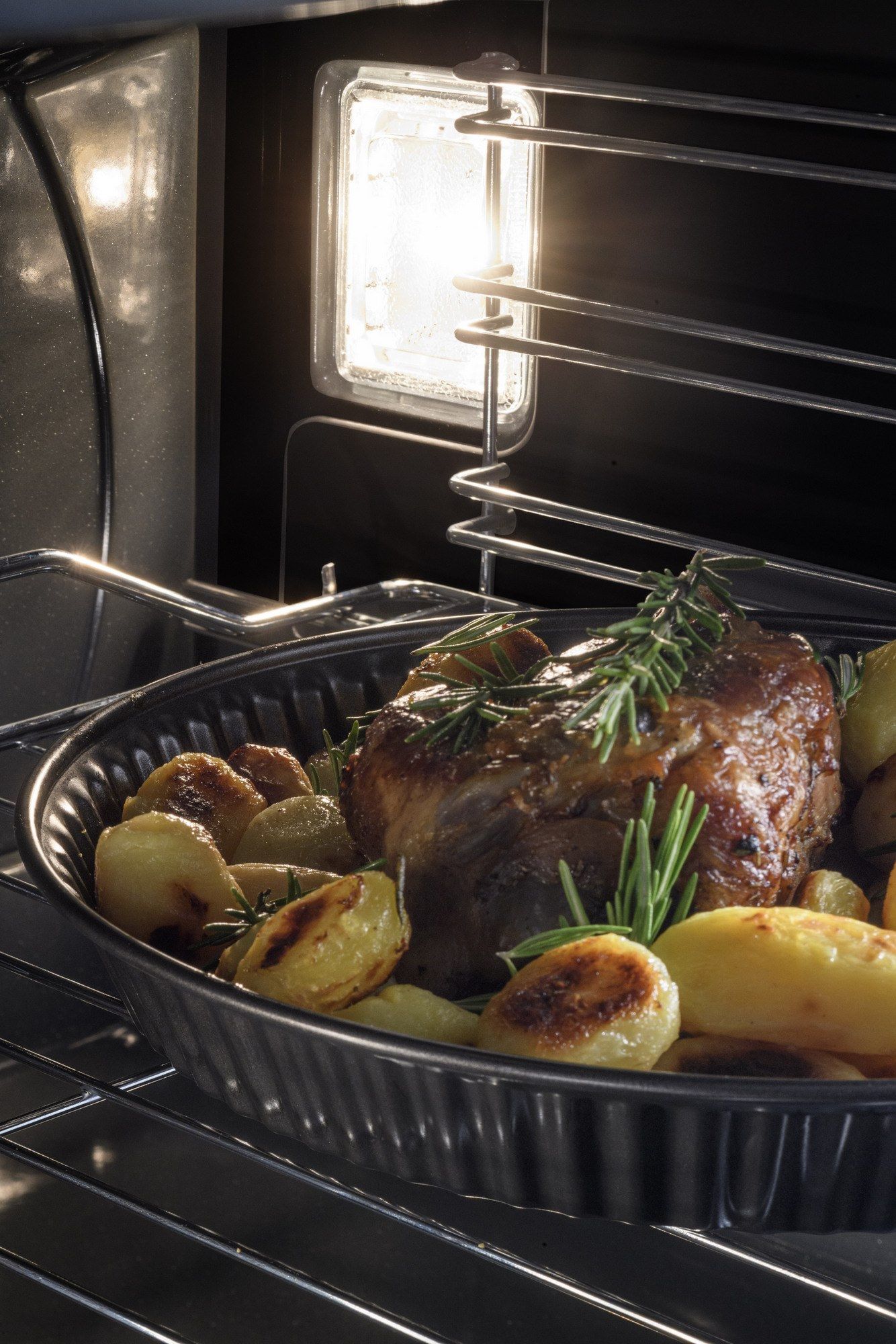 I-TOUCH - HWO60SM5T5BH Built-in electric touch screen oven By Haier