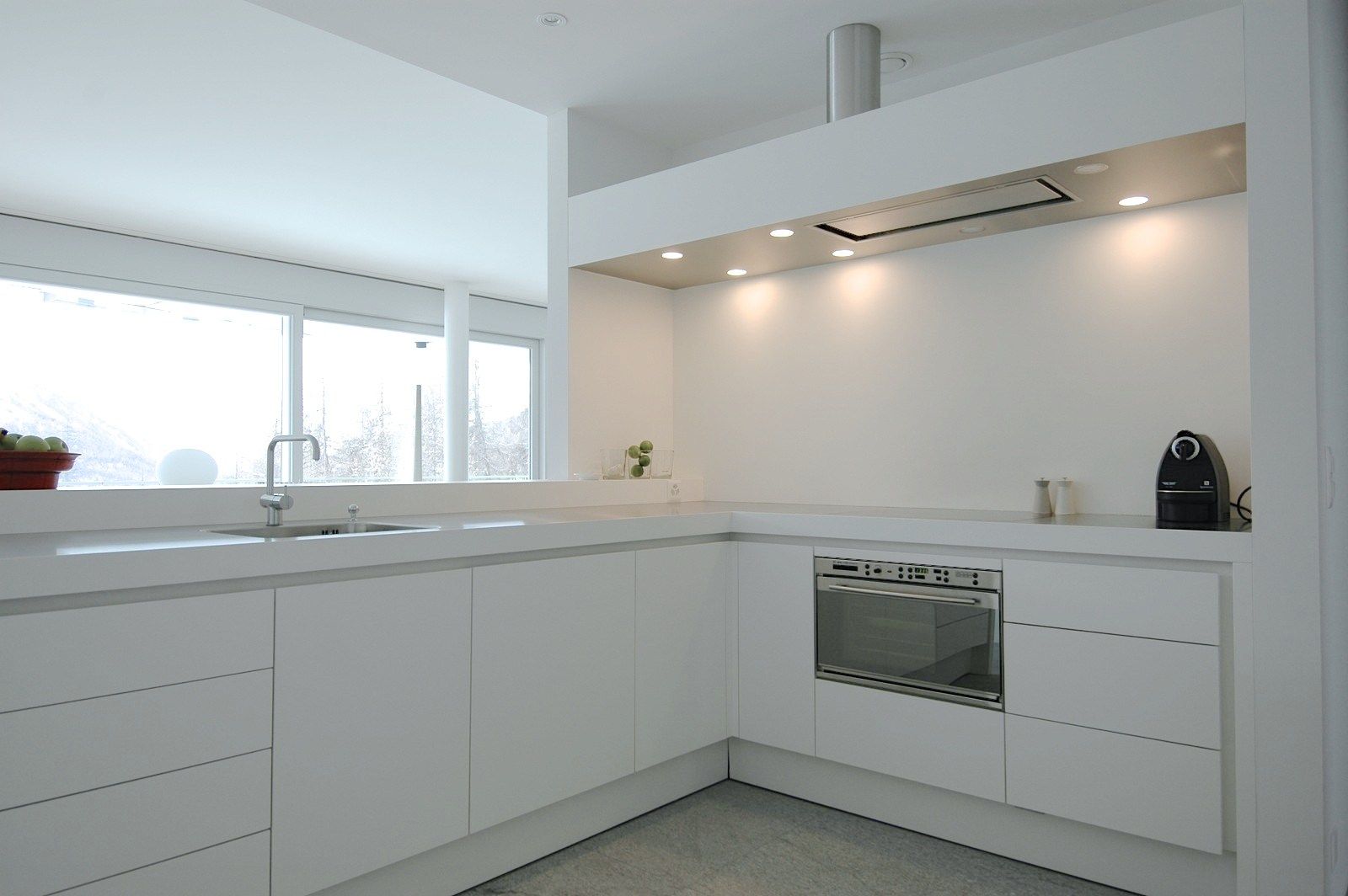 Lacquered kitchen with island IGLOO PROG.015 By Strato Cucine