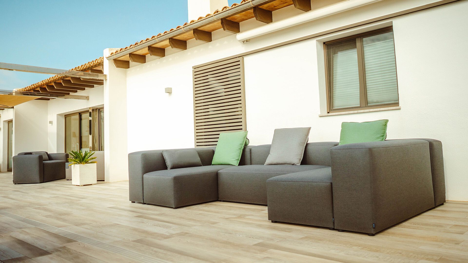 U LOUNGE Sofa By IKONO