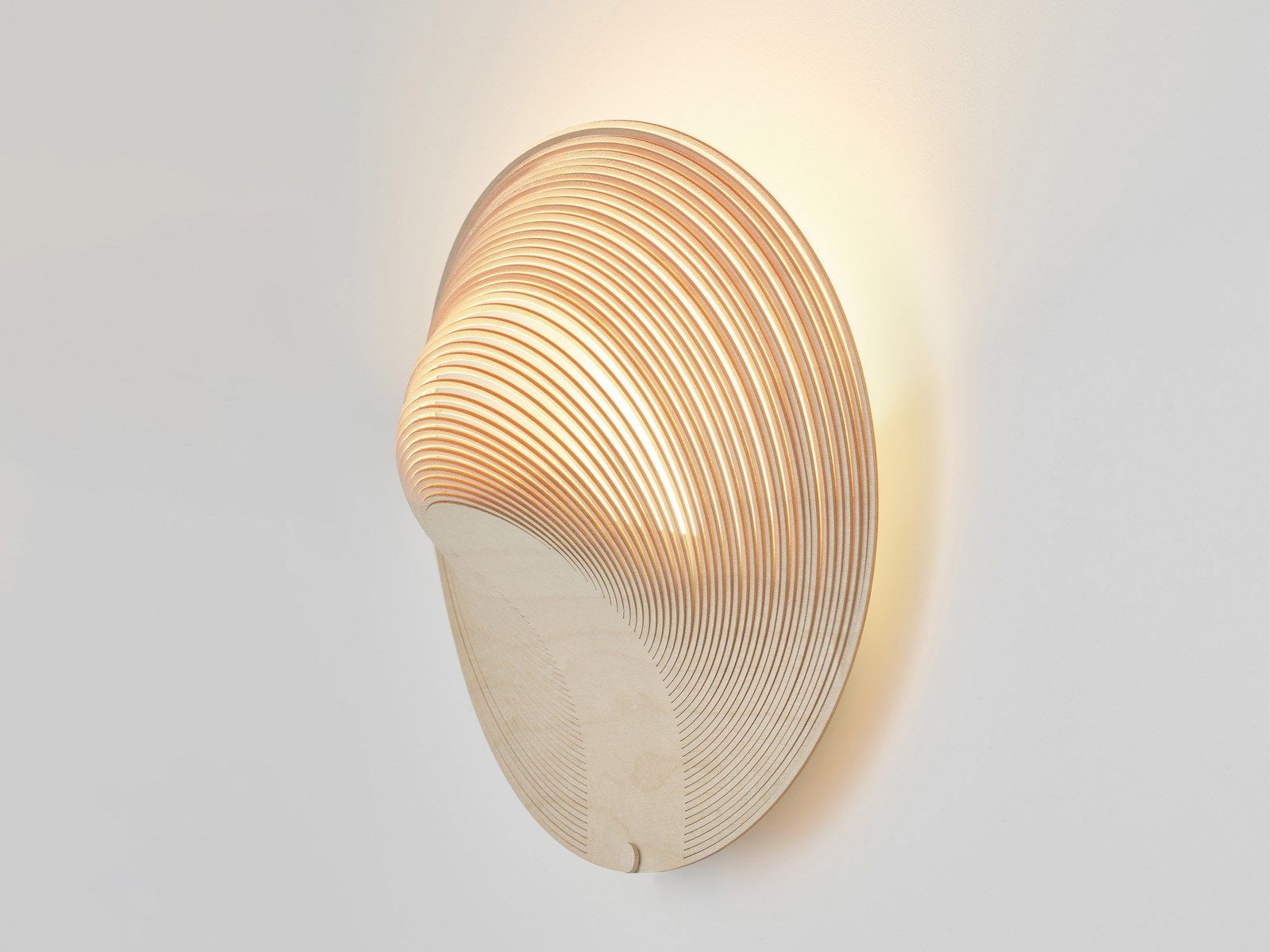 ILLAN LED multi-layer wood wall lamp By Luceplan | design Zsuzsanna Horvath