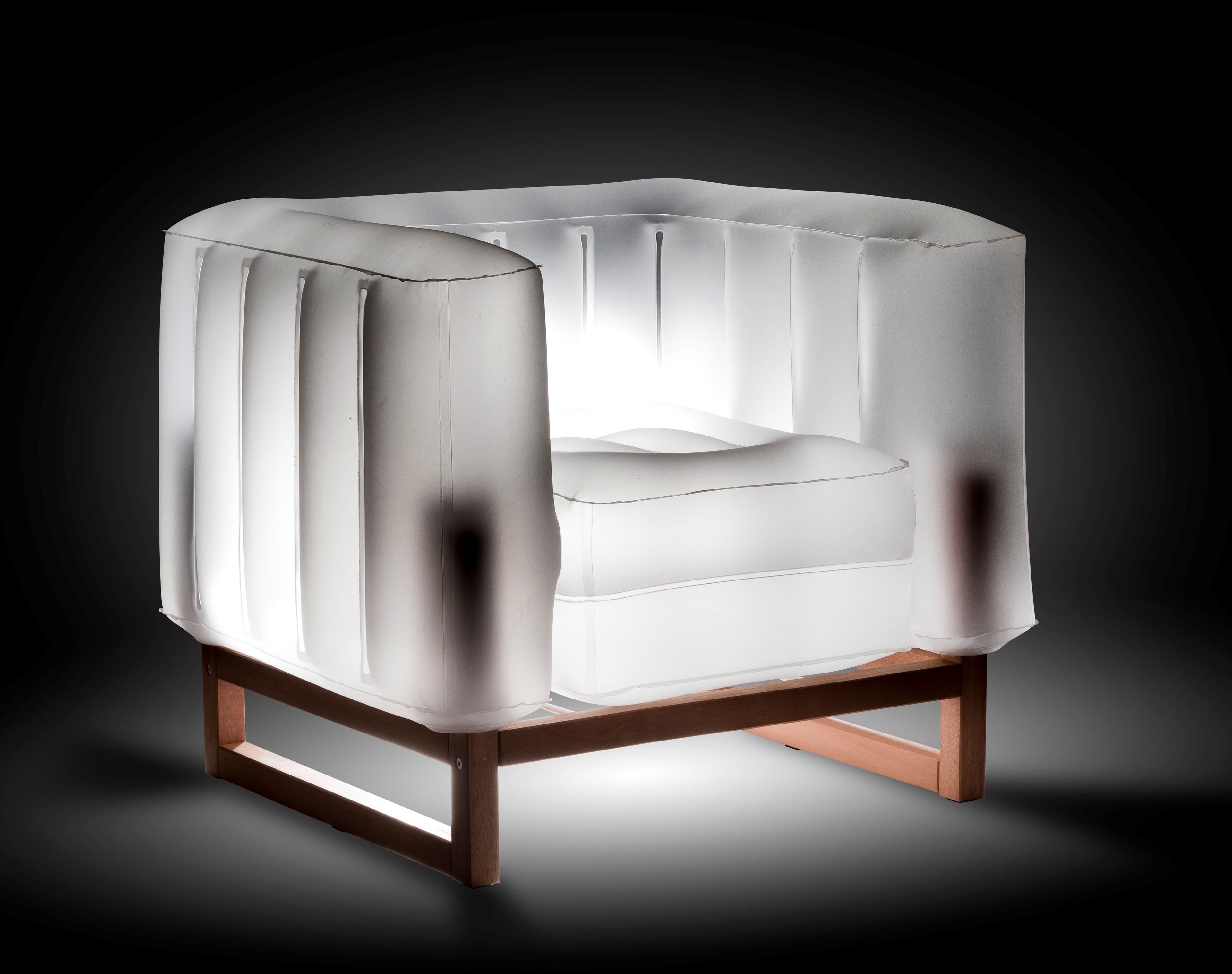 ILLUMINATED YOMI | Garden armchair Inflatable armchair with light By Mojow