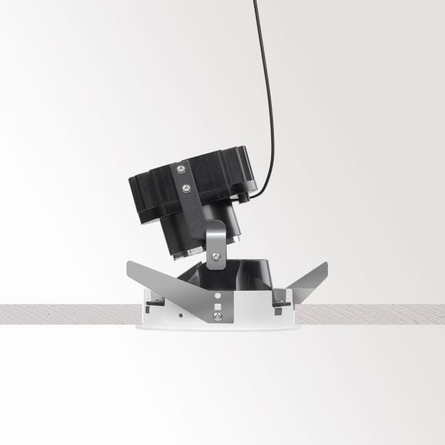 IMAX ADJUSTABLE Recessed LED adjustable spotlight By Deltalight