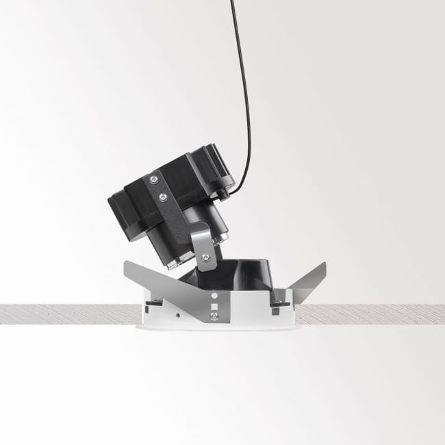 IMAX ADJUSTABLE Recessed LED adjustable spotlight By Deltalight