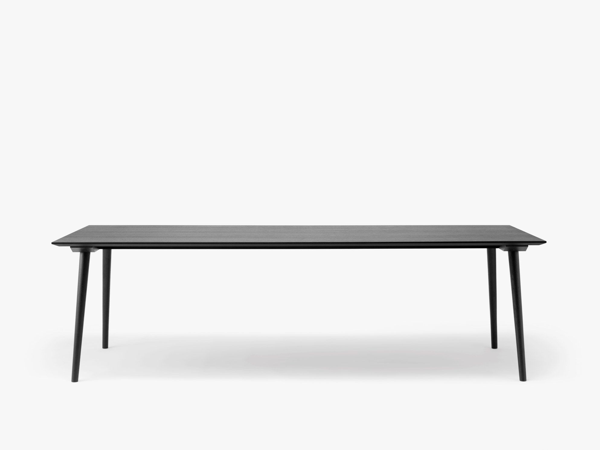 IN BETWEEN SK6 Table By &Tradition | design Sami Kallio