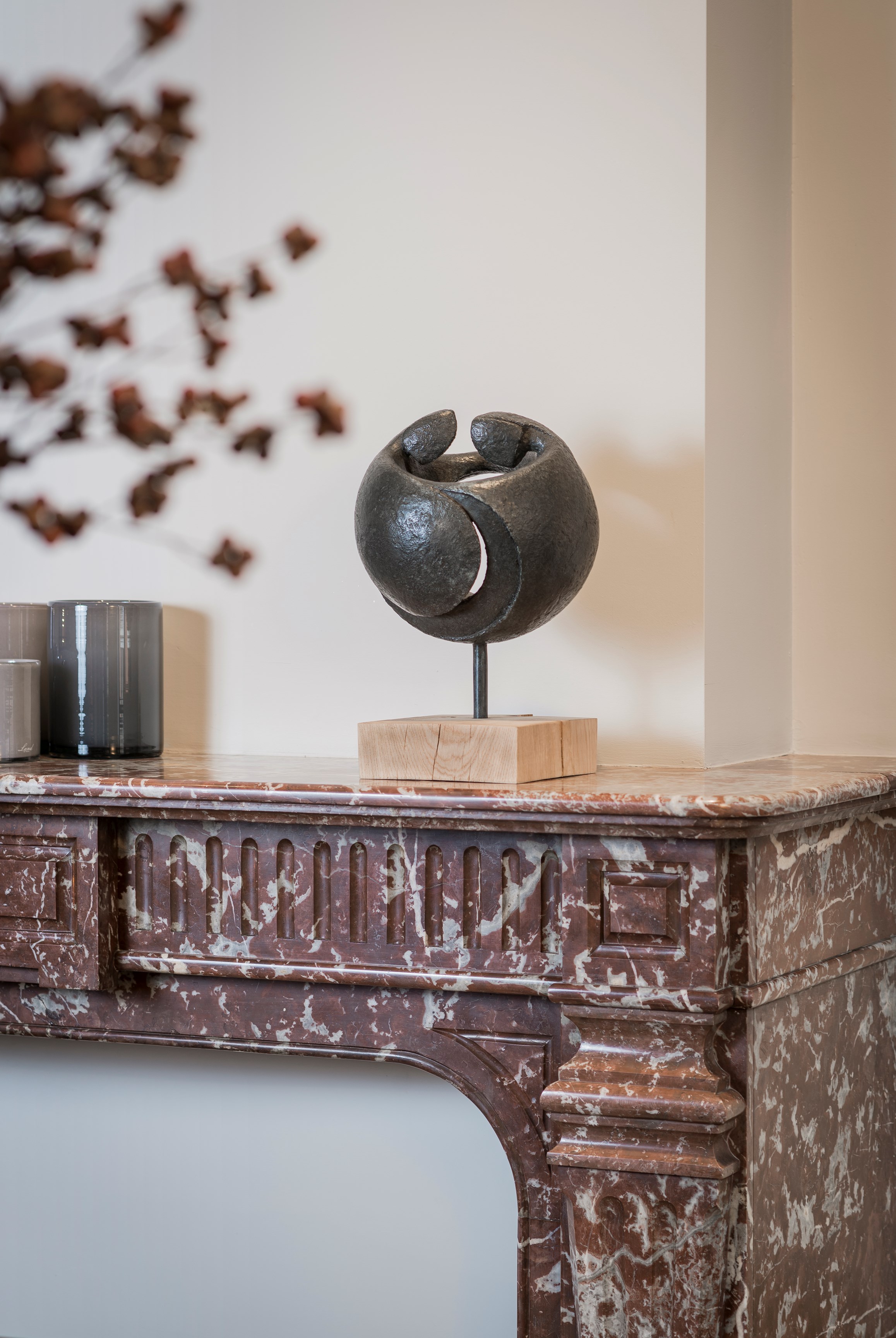 Bronze sculpture IN PERPETUUM By Gardeco design Guy Buseyne