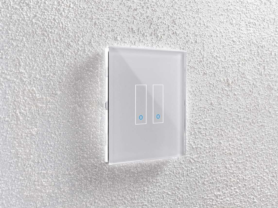Smart switch with integrated Wi-Fi IOTTY SMART SWITCH LSWE By iotty