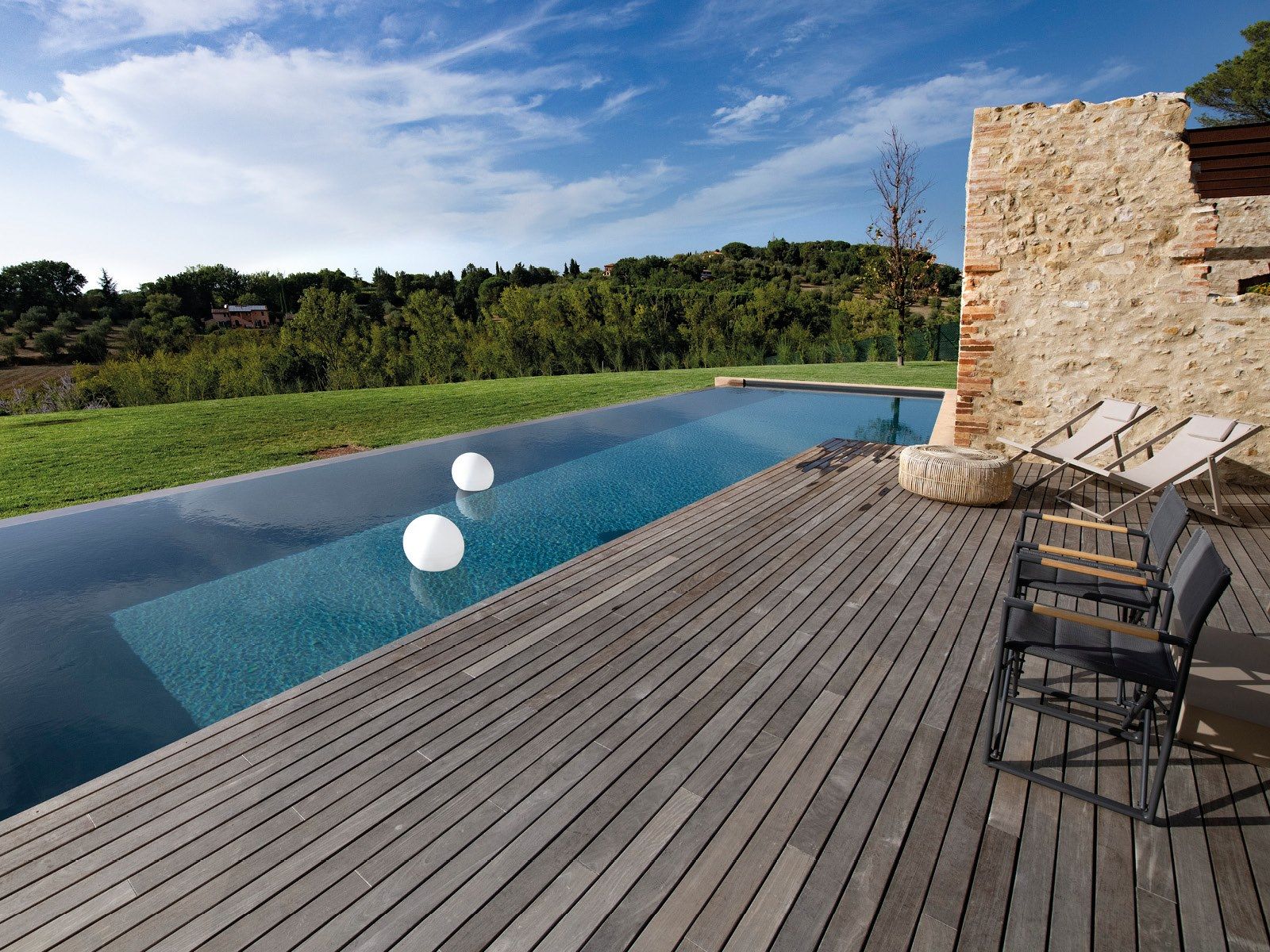 Wooden decking IPÈ By Ravaioli Legnami