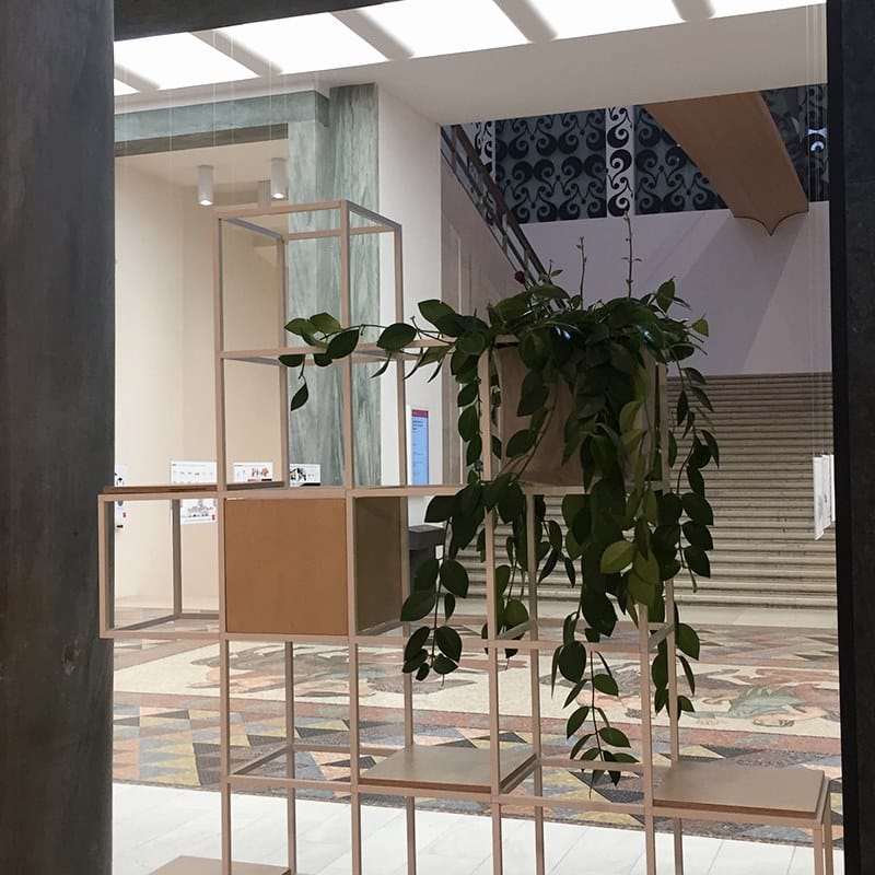 IPOT AD HOC RETAIL / EXHIBITION Modular aluminium display unit By iPot ...