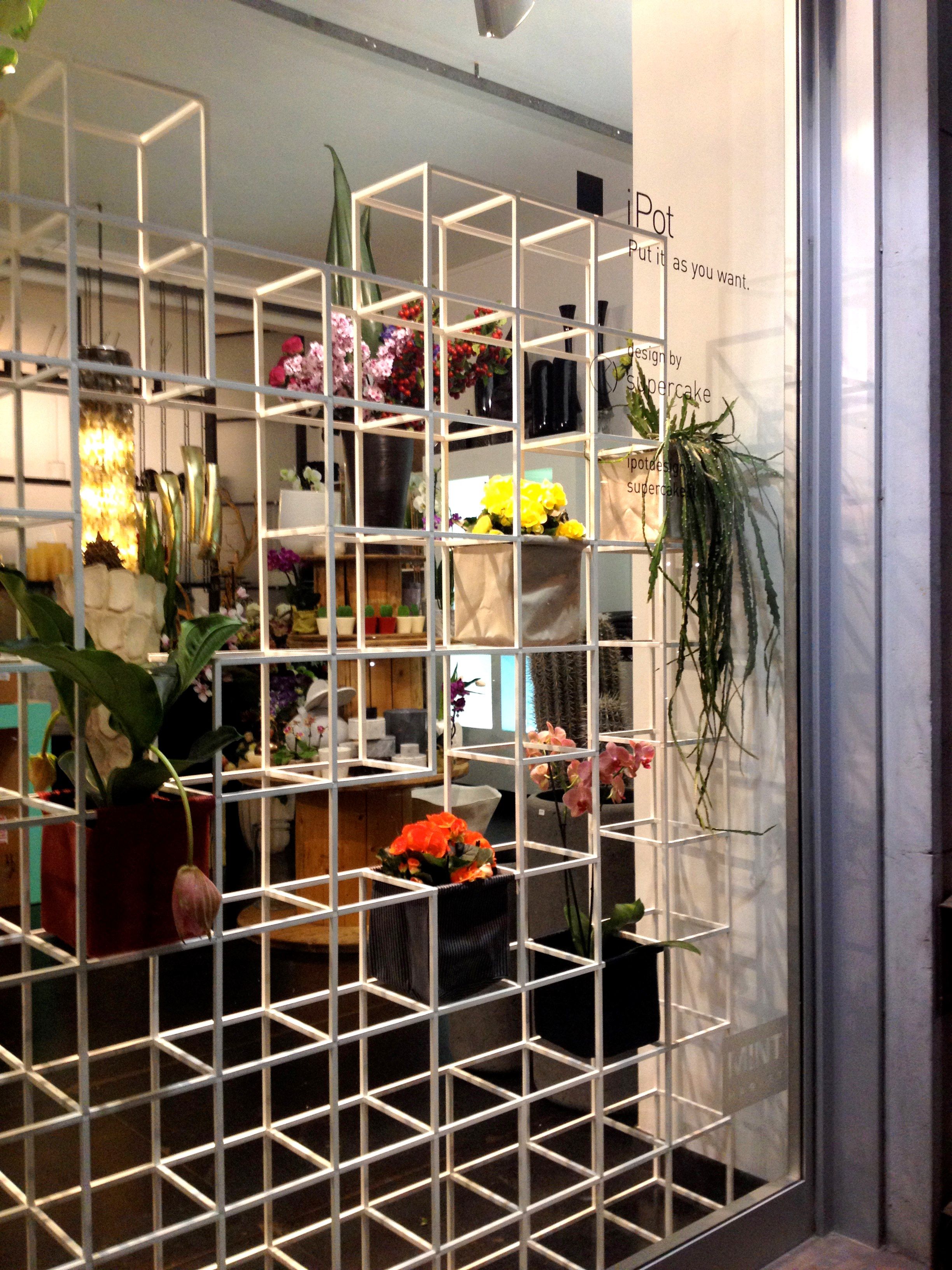 IPOT AD HOC RETAIL / EXHIBITION Modular aluminium display unit By iPot ...