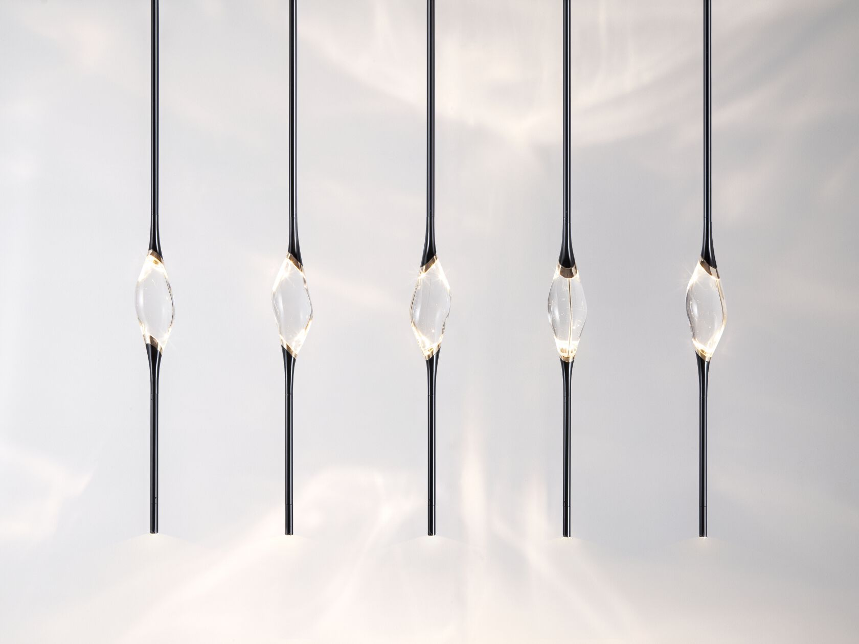 IL PEZZO 12 LONG CHANDELIER LED crystal pendant lamp By Il Pezzo ...
