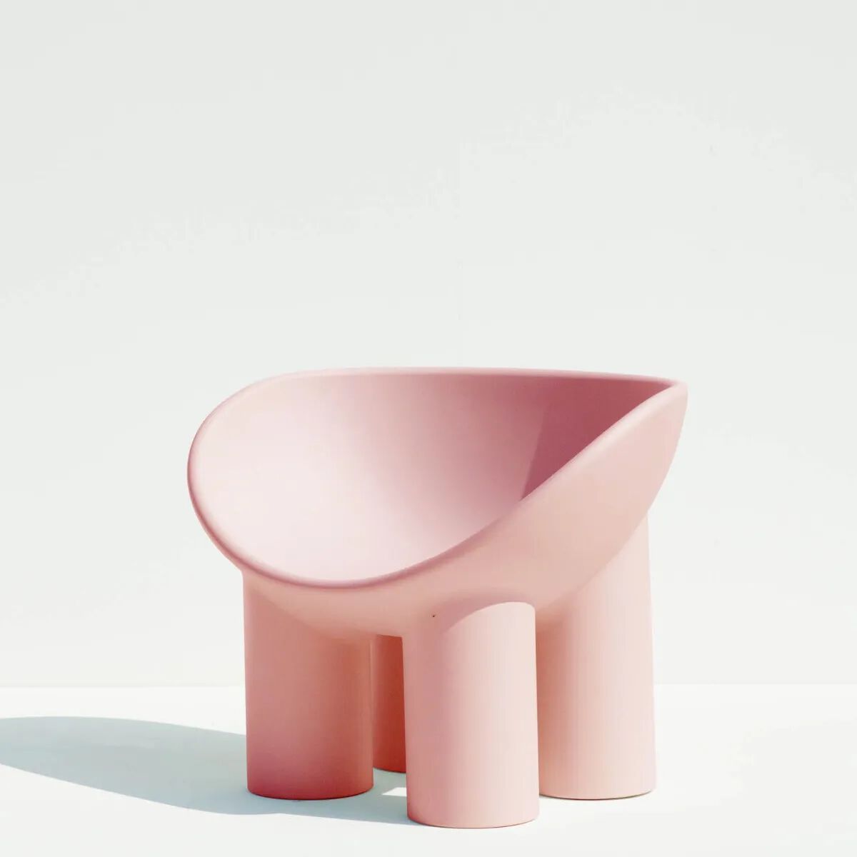 DRIADE - ROLY POLY PINK Easy chair By In Stock