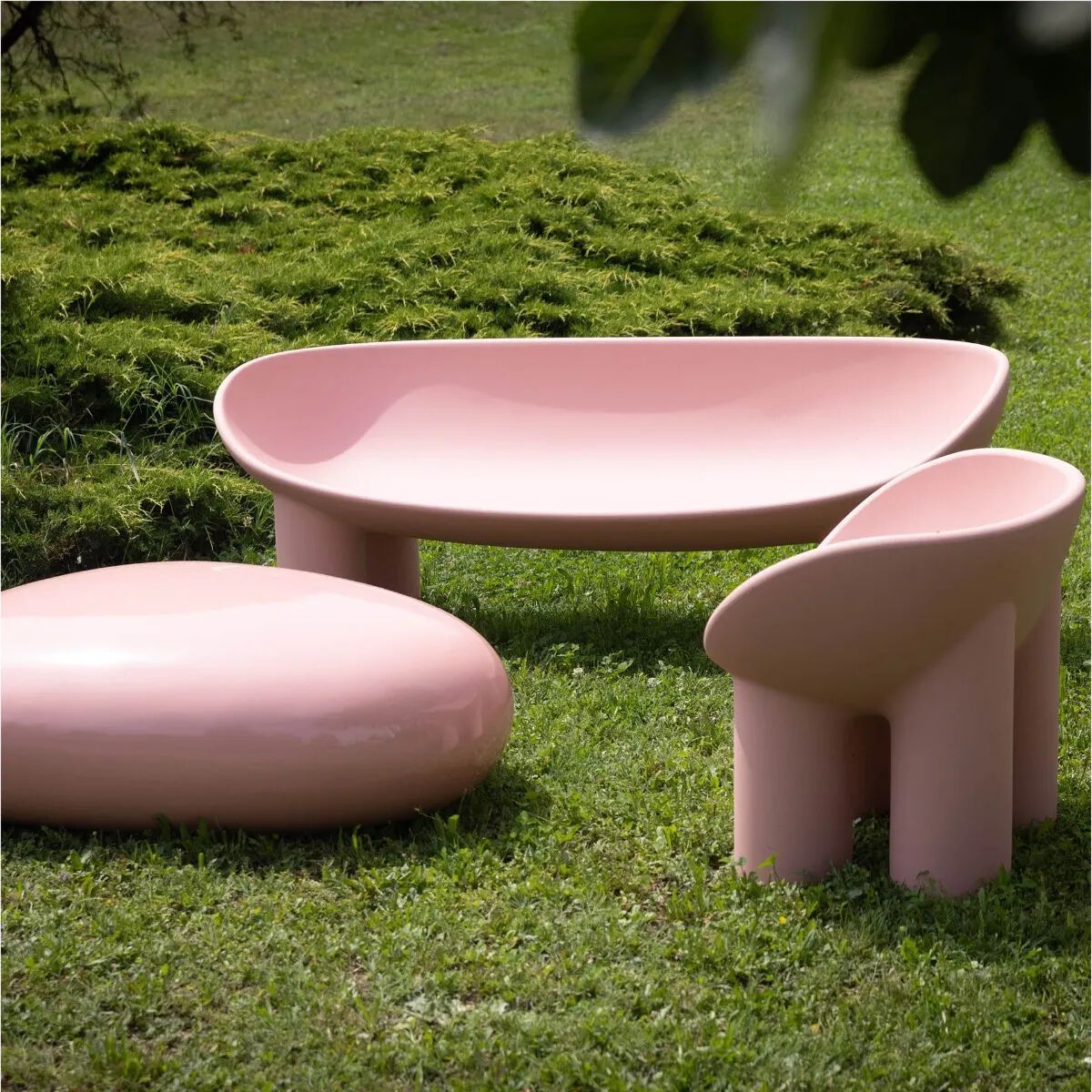 DRIADE - ROLY POLY PINK Easy chair By In Stock