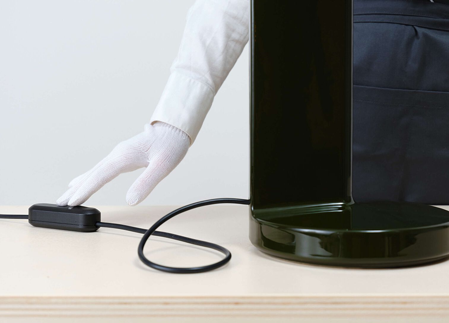 FLOS - CÉRAMIQUE SIDE SIGNED GREEN Table lamp By In Stock