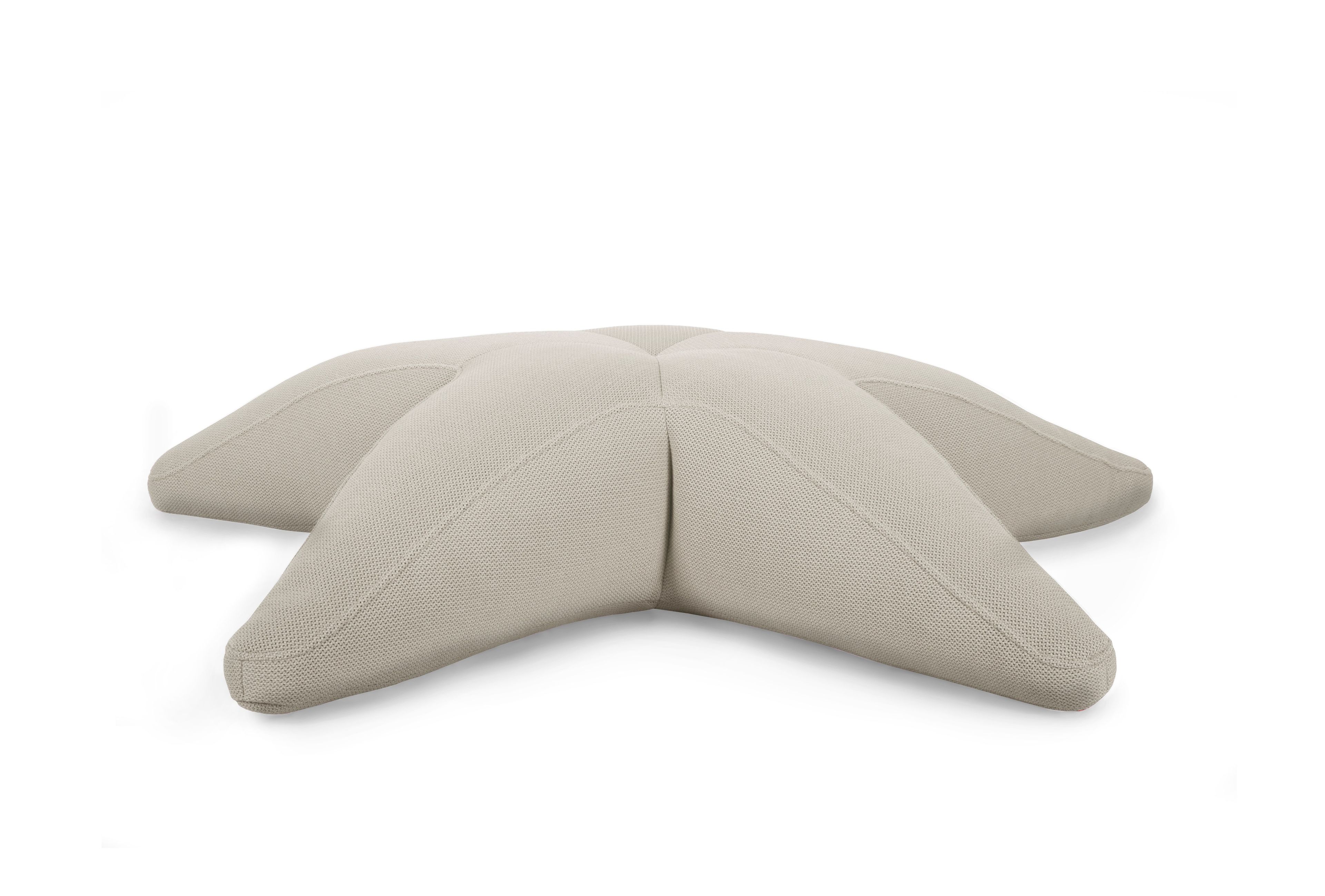 OGO - STARFISH XL SAND Floating pool lounge By In Stock | design Nacho ...