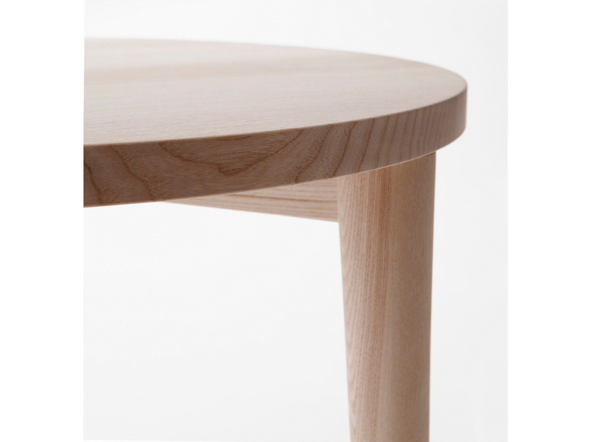 JANUARY | Coffee table Low round wooden coffee table By Nikari | design Harri Koskinen