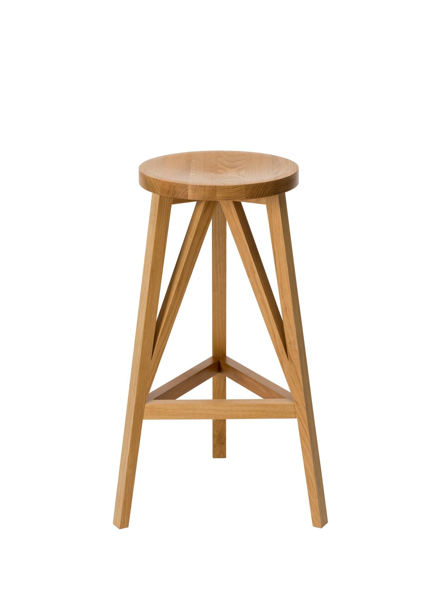 JL4 | Wooden stool By LOEHR design Julian Löhr