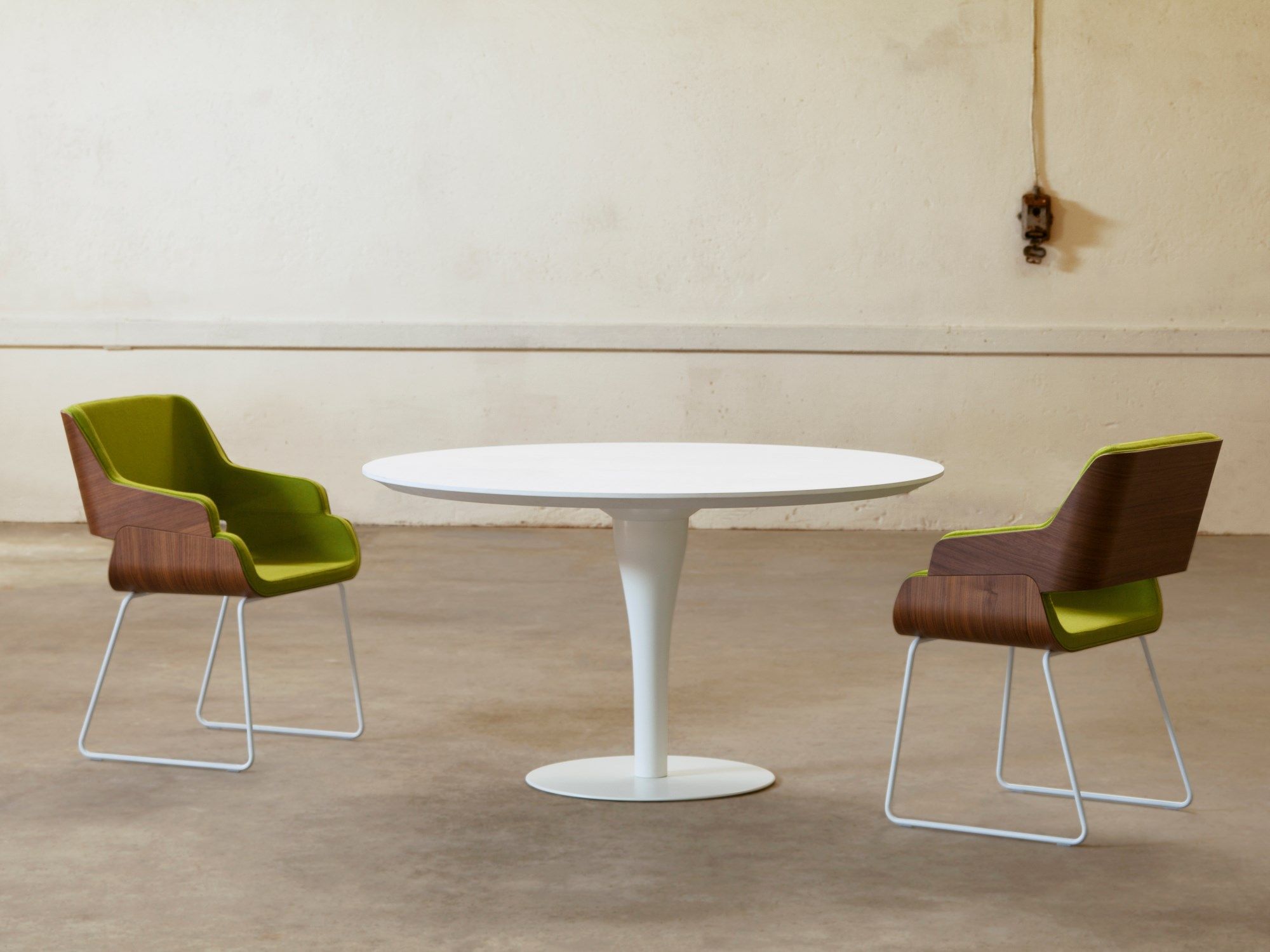 JORGE | Round table Round contract table By Riccardo Rivoli | design ...