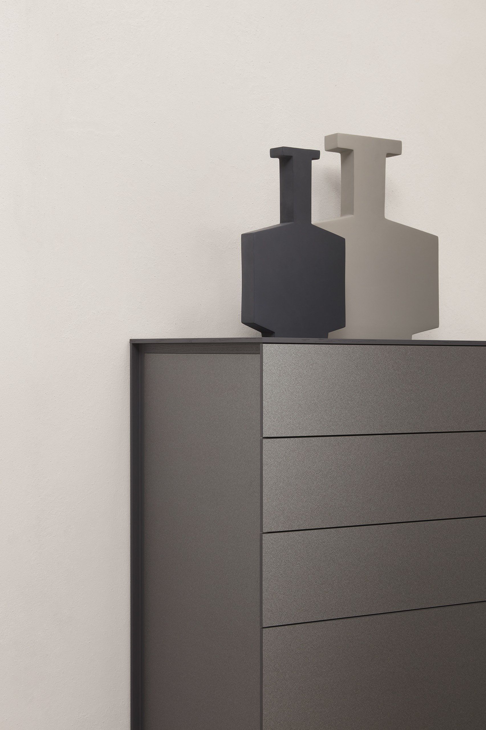 JUTA Cassettiera in legno By Flou