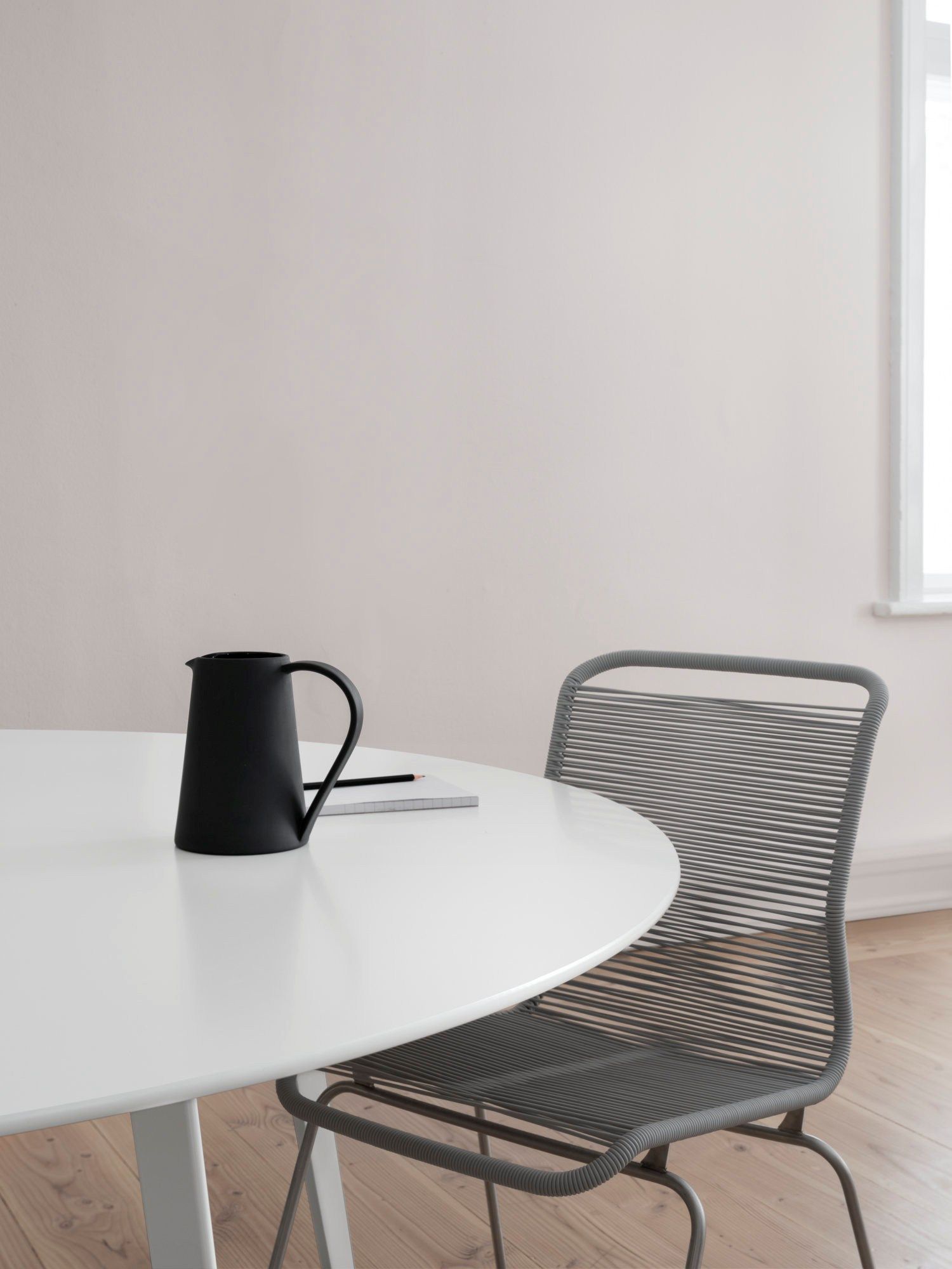 JW ROUND | Linoleum table JW Table Collection By Montana design Jakob ...