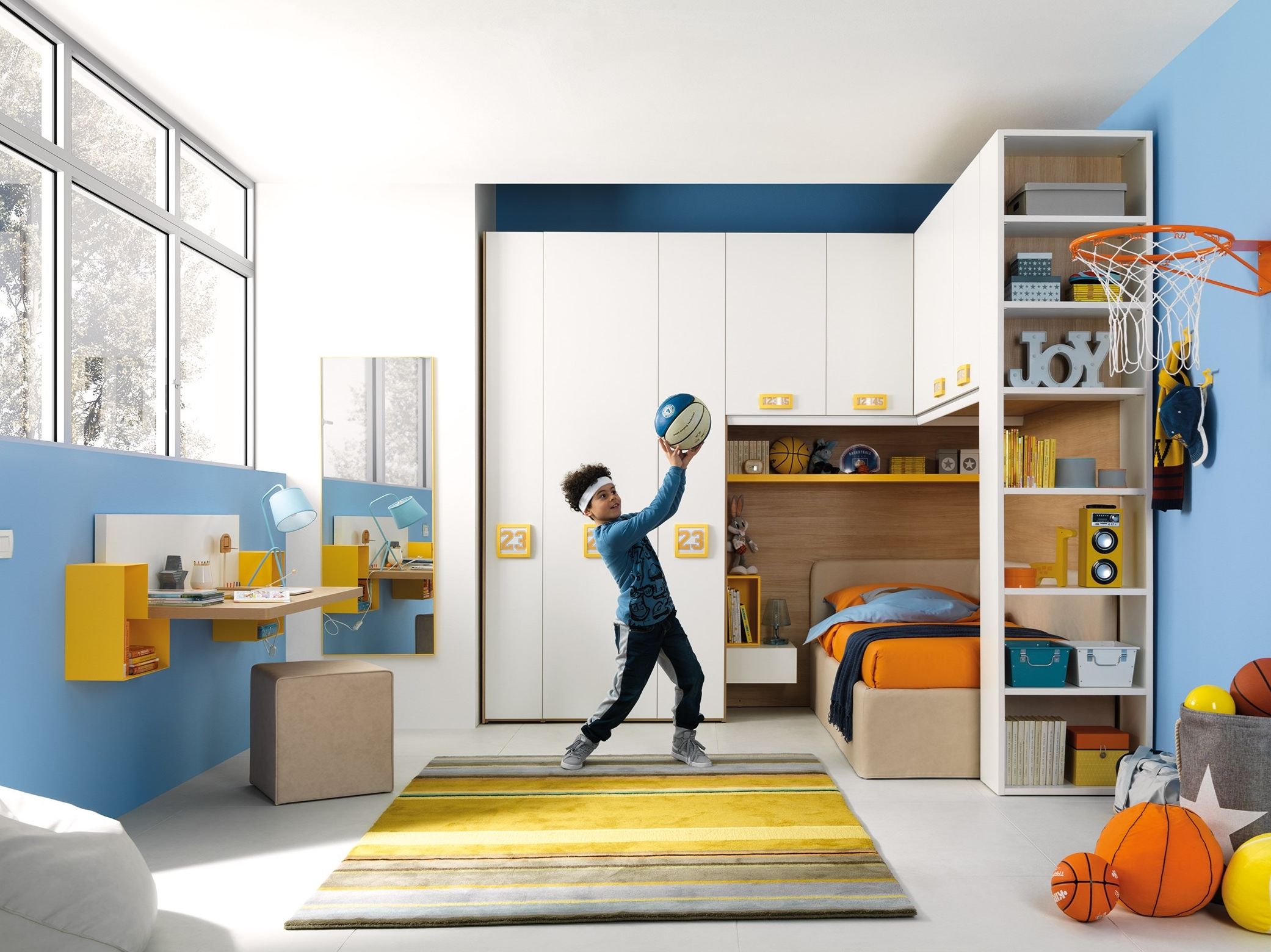 KC413 | Bedroom set with bridge wardrobe By Moretti Compact