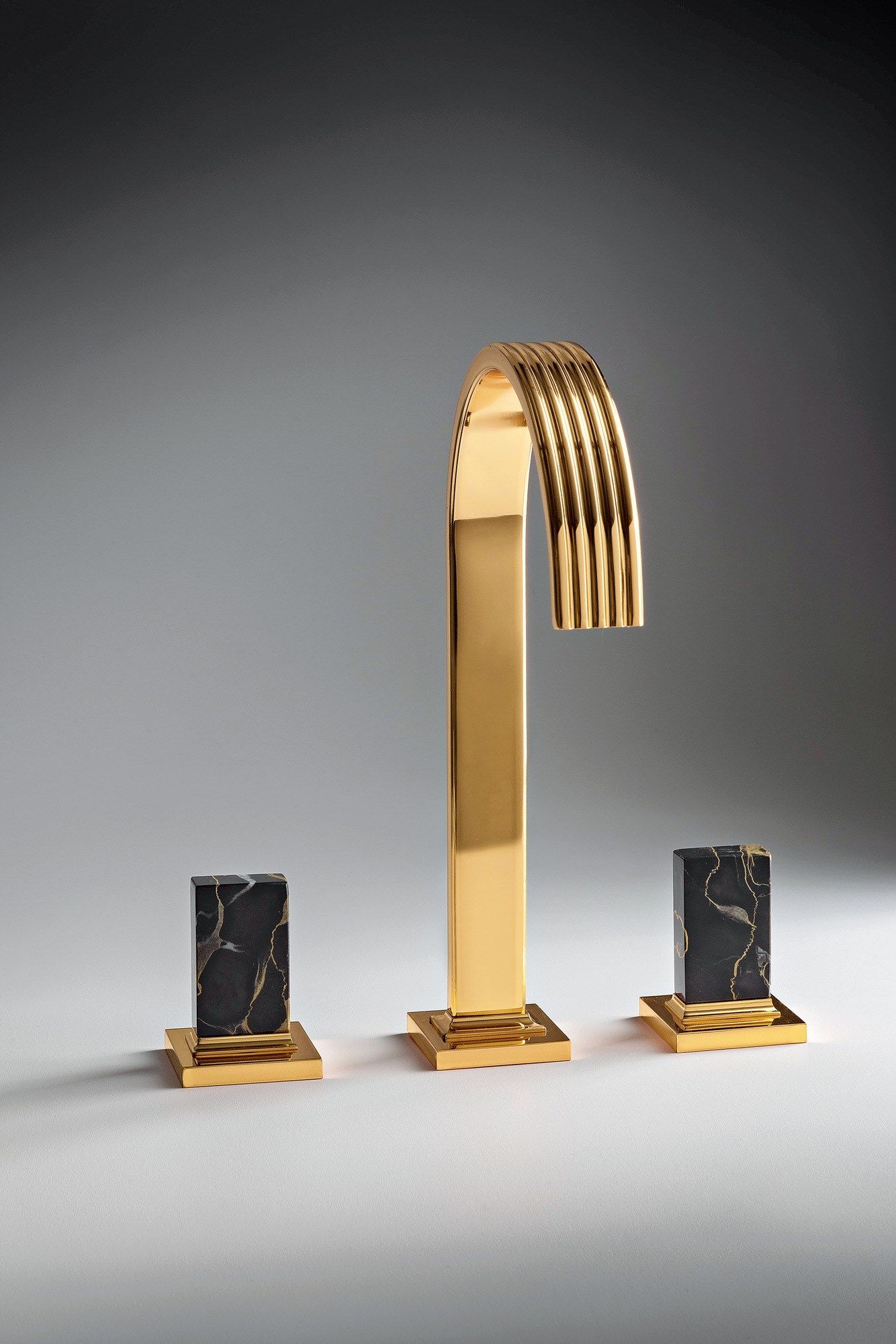 KEA 3 hole countertop brass washbasin tap By Rubinetterie Treemme ...