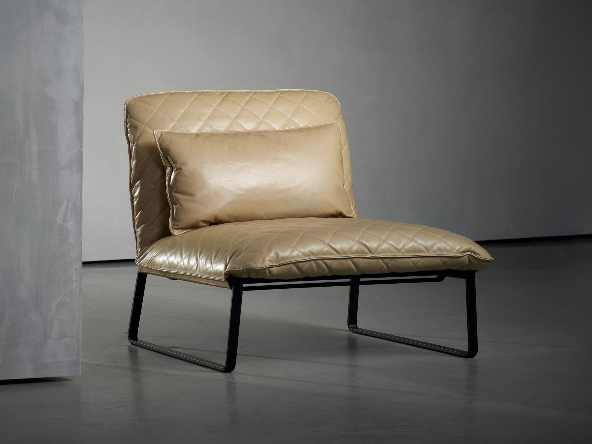 KEKKE LIVING | Easy chair By Piet Boon design Piet Boon