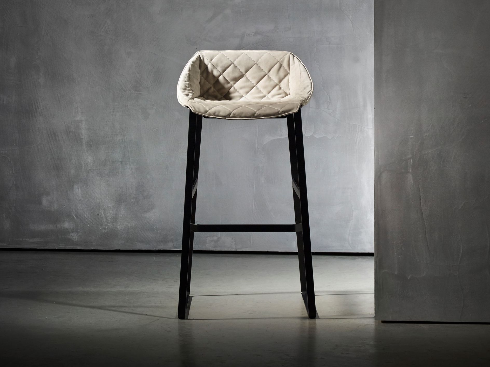 KEKKE LIVING Upholstered stool By Piet Boon | design Piet Boon