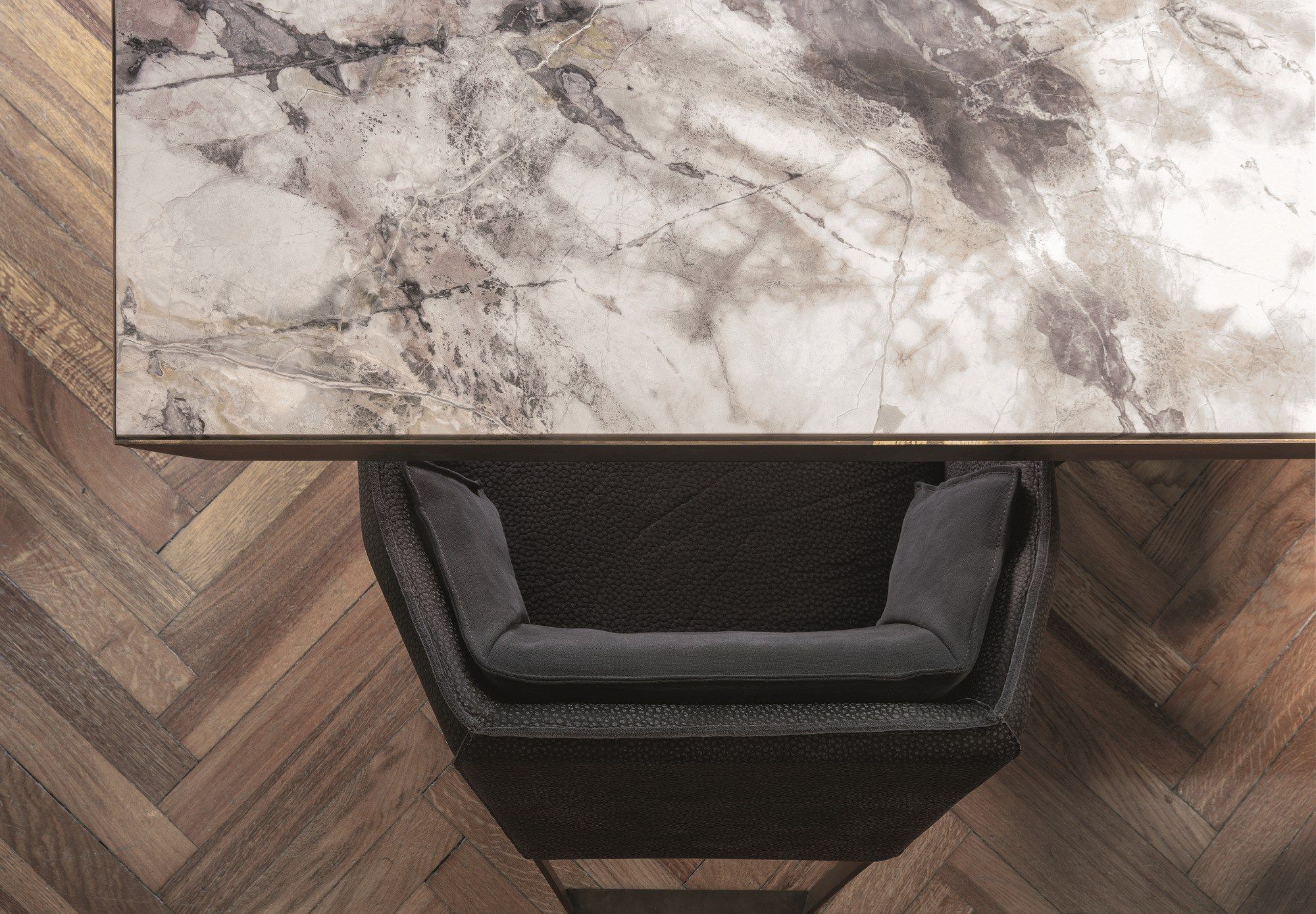 KETCH Upholstered leather chair with armrests By Henge | design Massimo ...