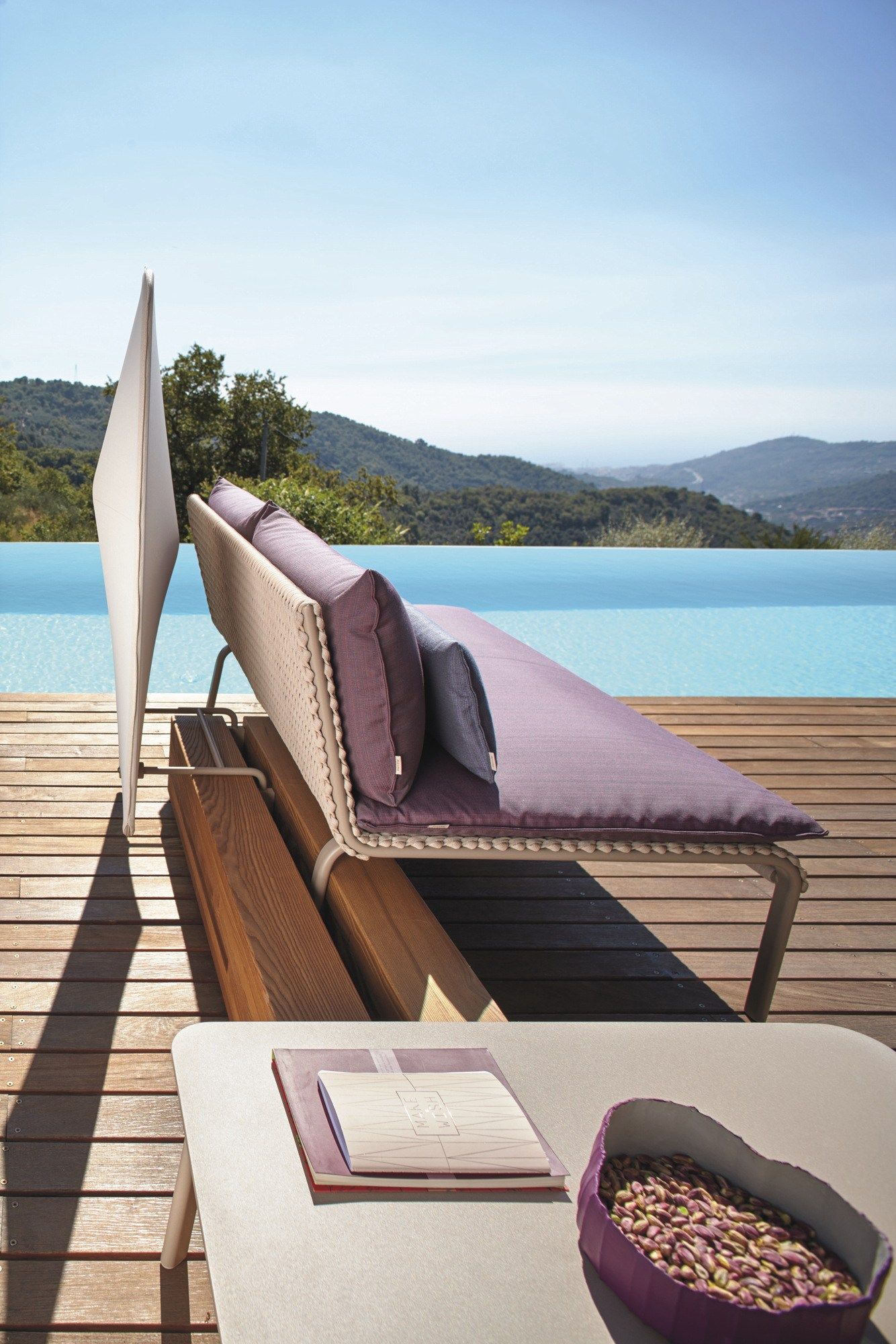 KEY WEST | Garden bench By Roberti Rattan design Roberto Papparotto ...