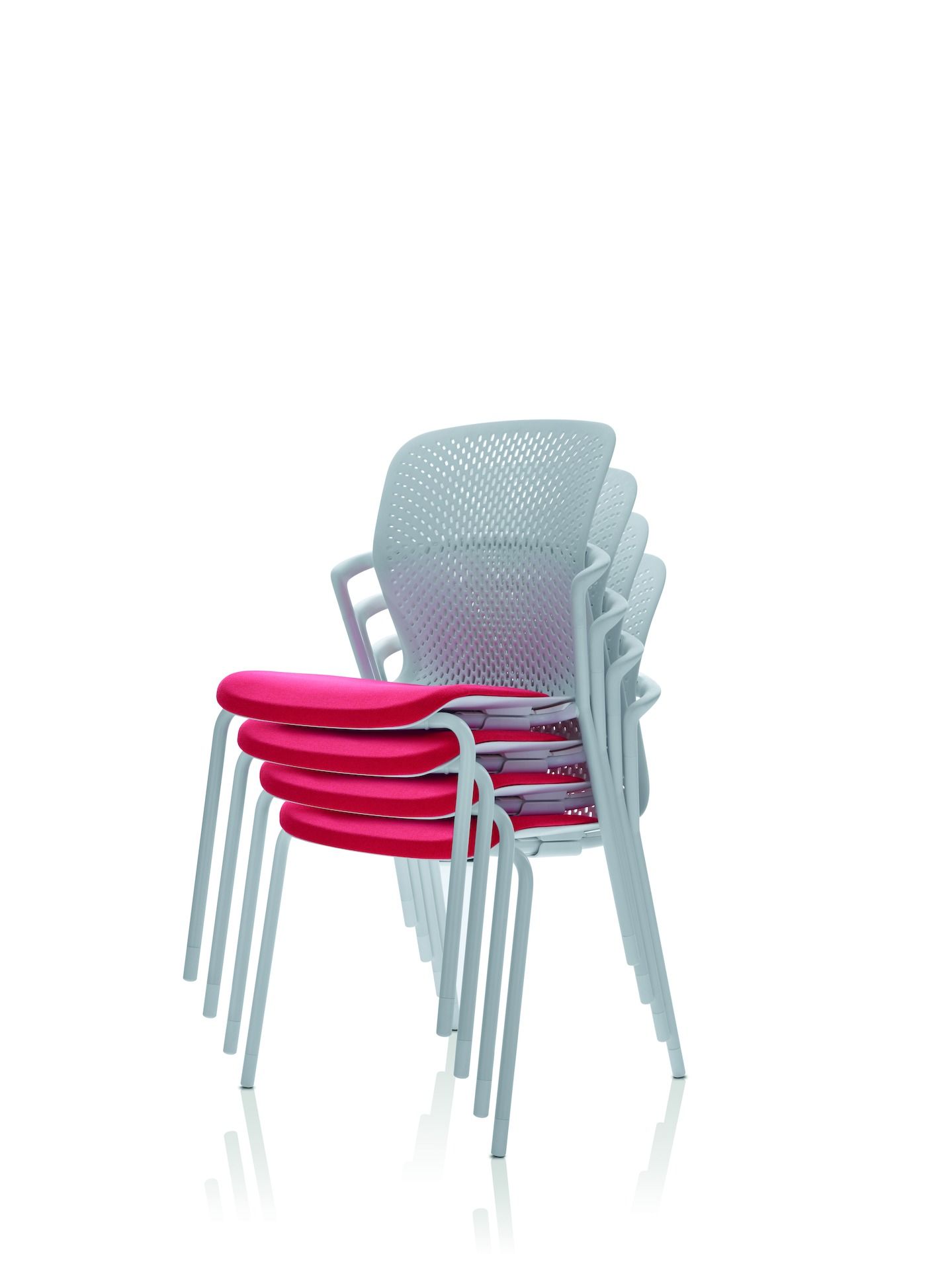KEYN Stackable chair with armrests By Herman Miller | design forpeople