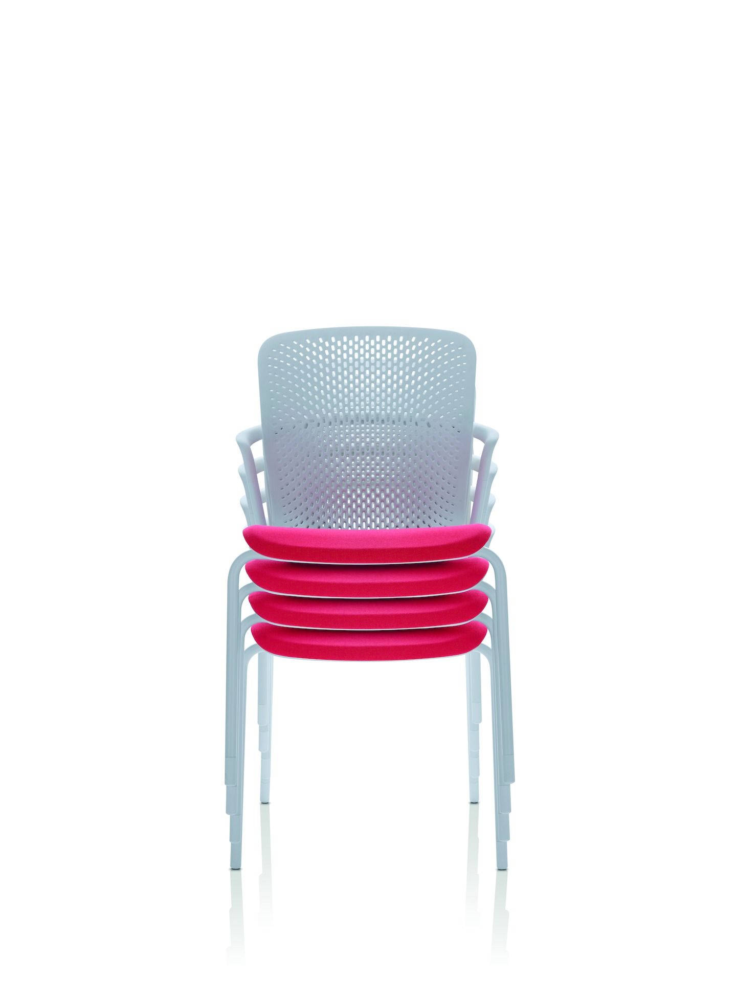 KEYN Stackable chair with armrests By Herman Miller | design forpeople